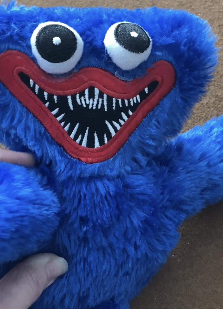 Watch Creepy yet adorable review of Kidzthingz Huggy Wuggy plush on ...