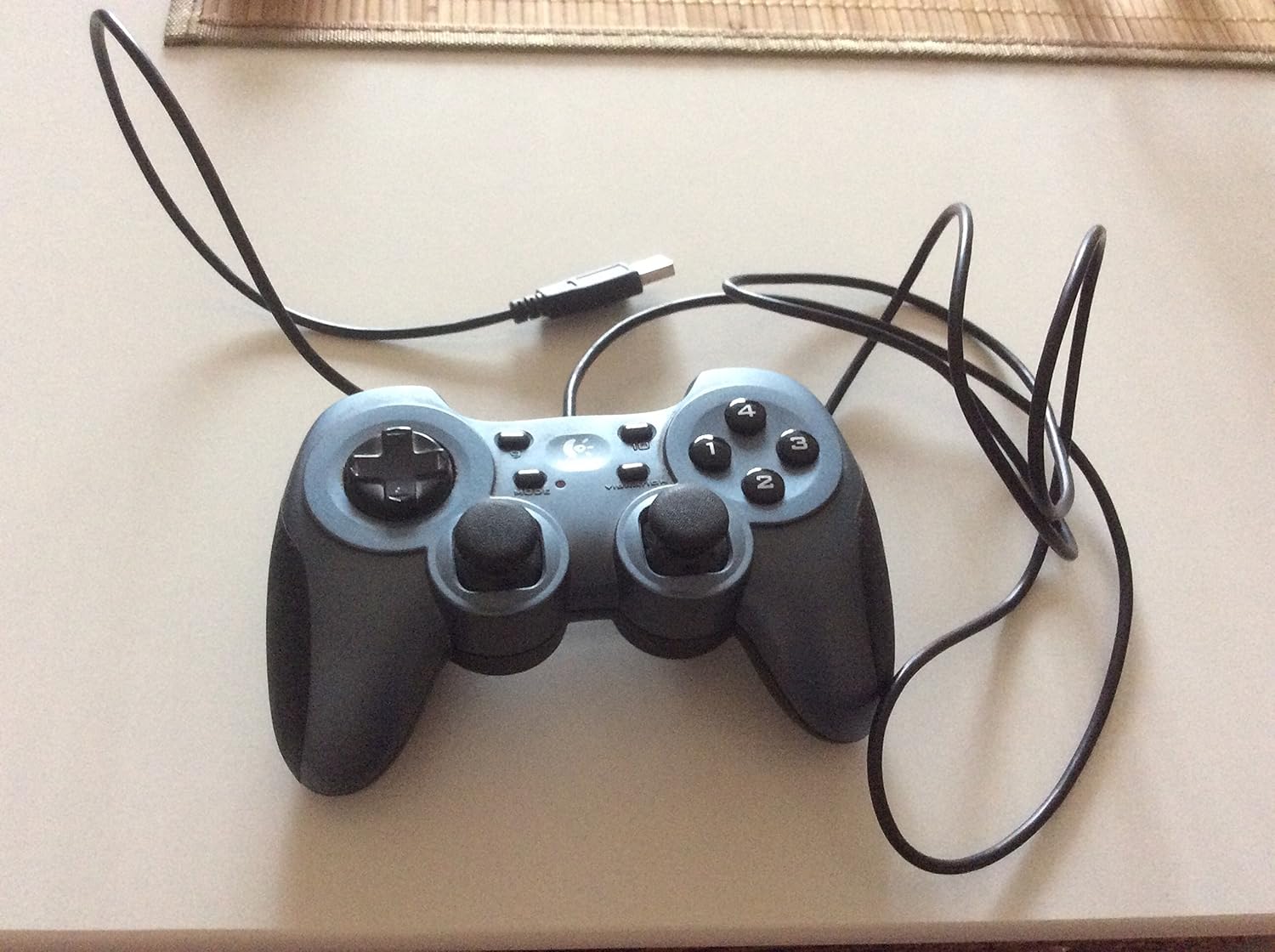 Logitech RumblePad 2 Vibration Feedback Gamepad Gamepad : Amazon.fr ...