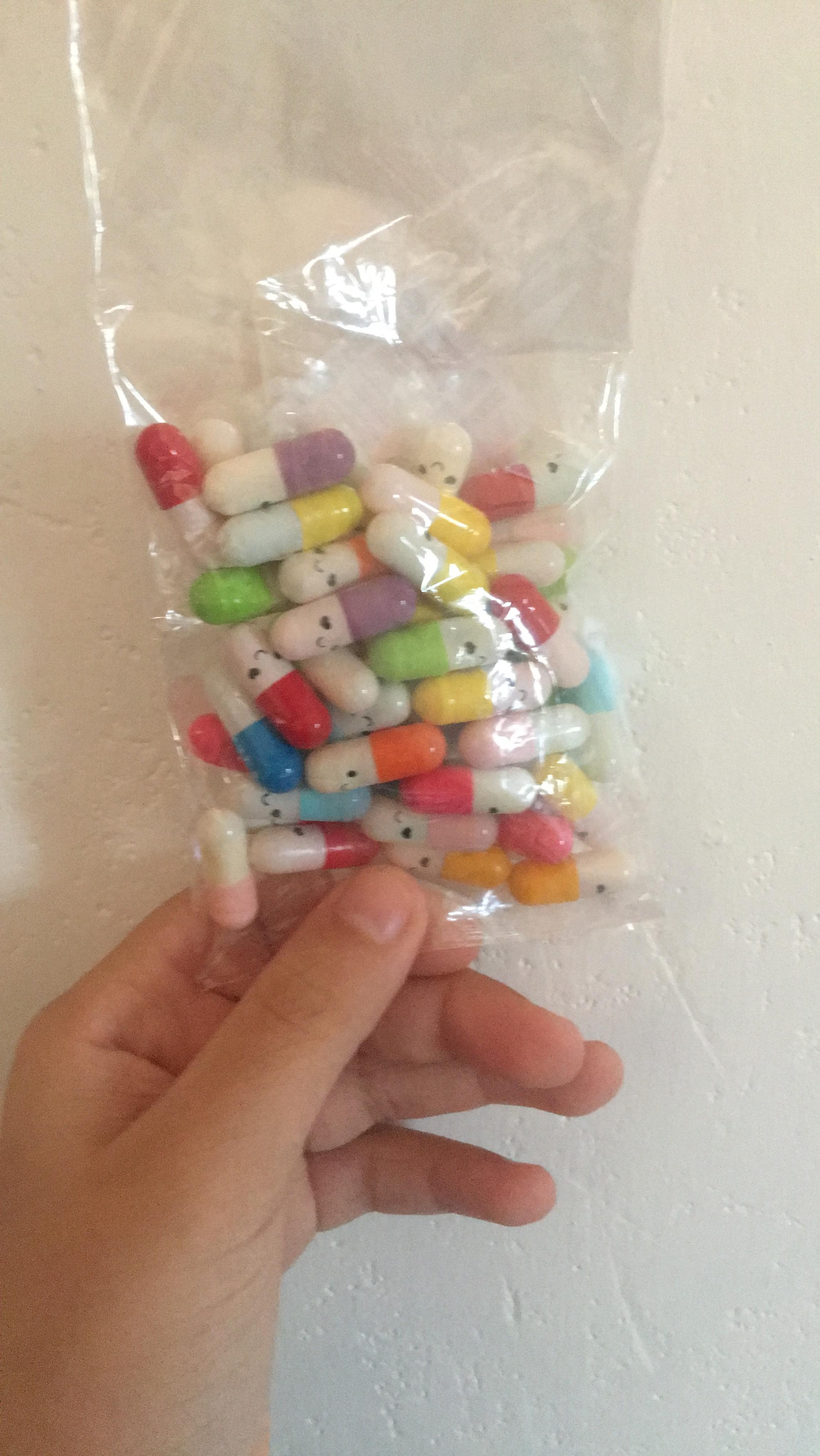 50Pcs Capsule Letter Bottle Message in a Mini Retractable Bottle ...