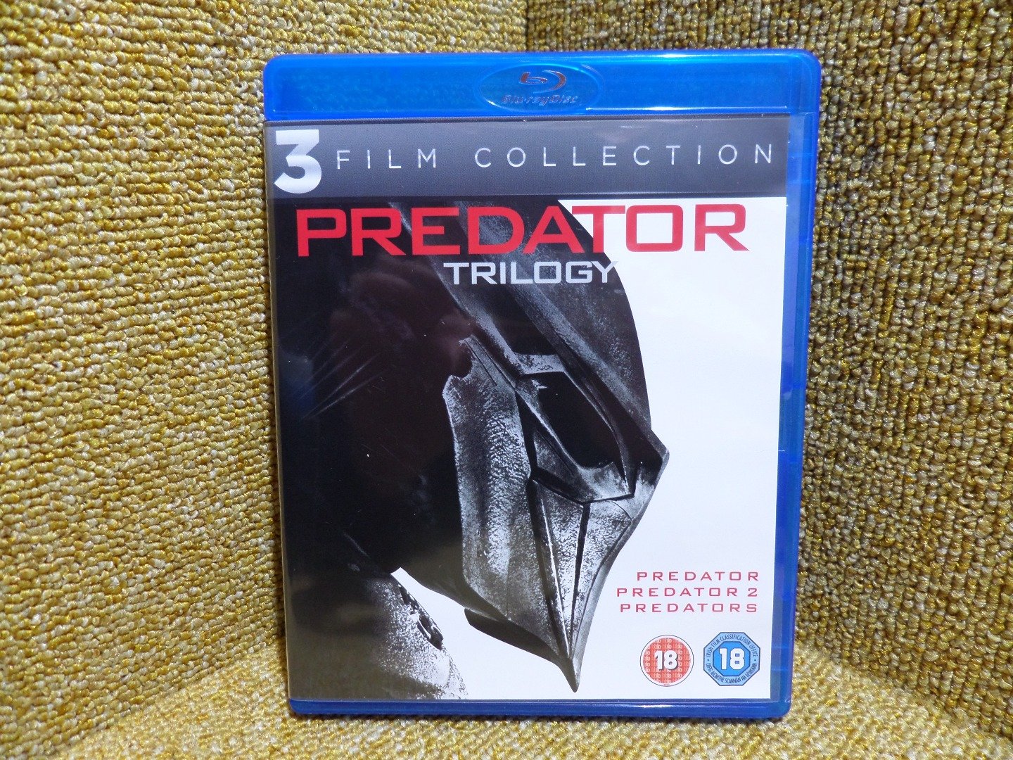 Predator Trilogy [Blu-ray] [1987]: Amazon.de: Danny Glover, Gary Busey ...