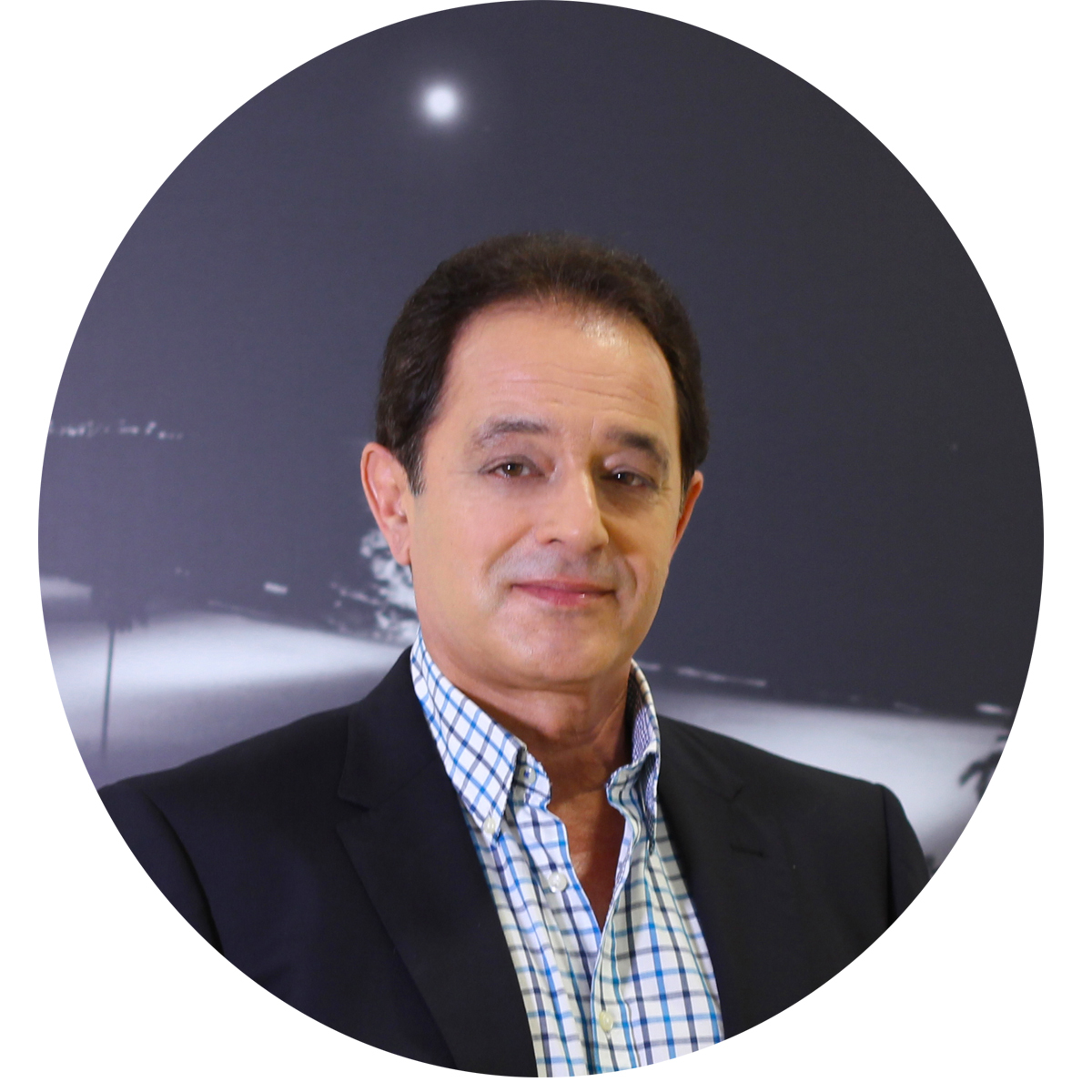 Amazon.com: Alejandro Khan: books, biography, latest update