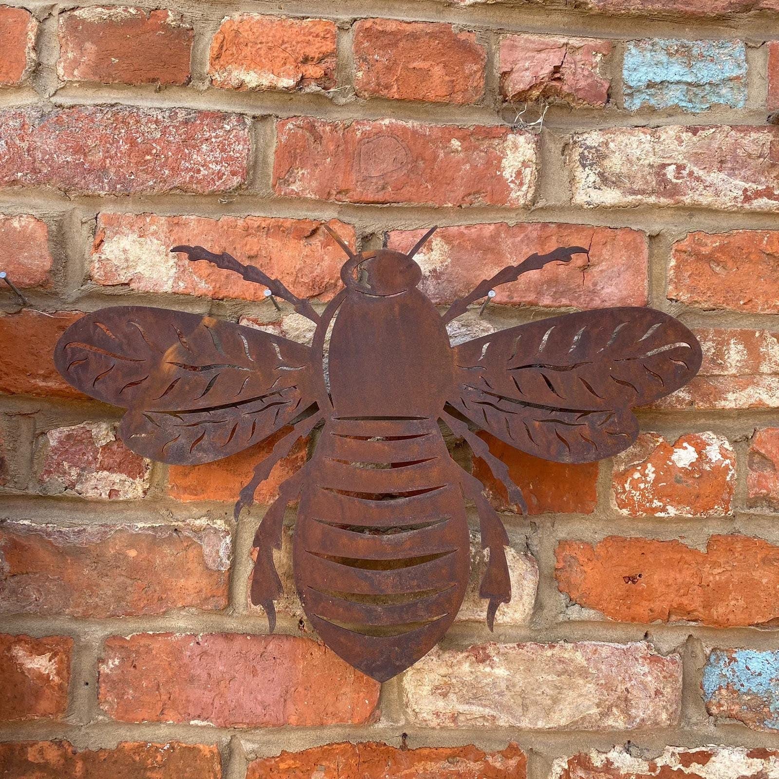 RUSTIC WAREHOUSE NORFOLK LIMITED Large Rusty Metal Bee Garden Wall Or ...