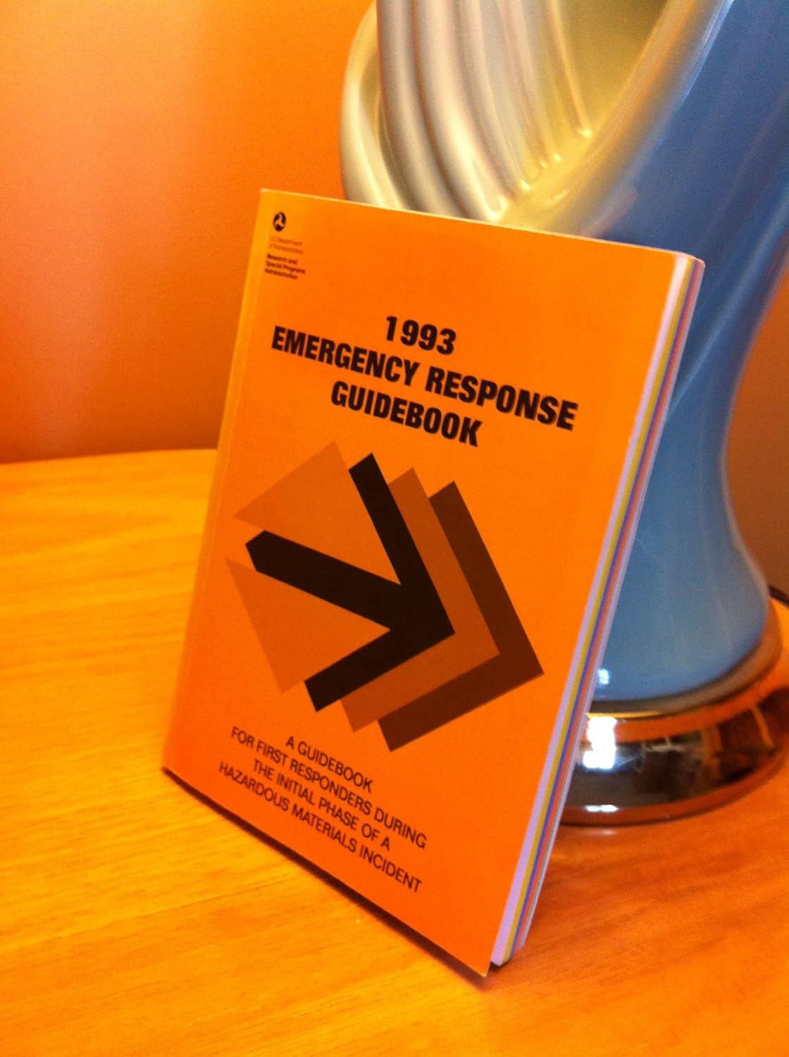 Amazon.com: EMERGENCY RESPONSE GUIDEBOOK, 1993: A Guidebook For the ...
