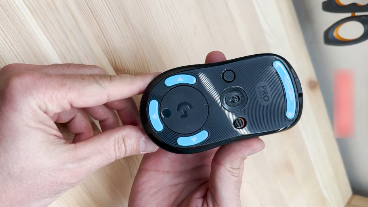 Watch Installing Pulsar Superglide Mouse Skates on GPro Wireless on ...
