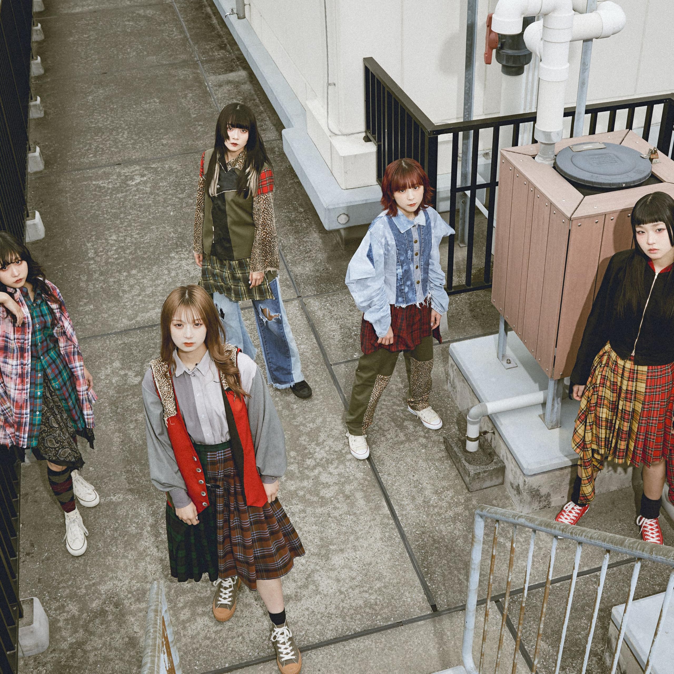 BiSHのBiSH THE BESTからの楽曲JAMをAmazon Musicで