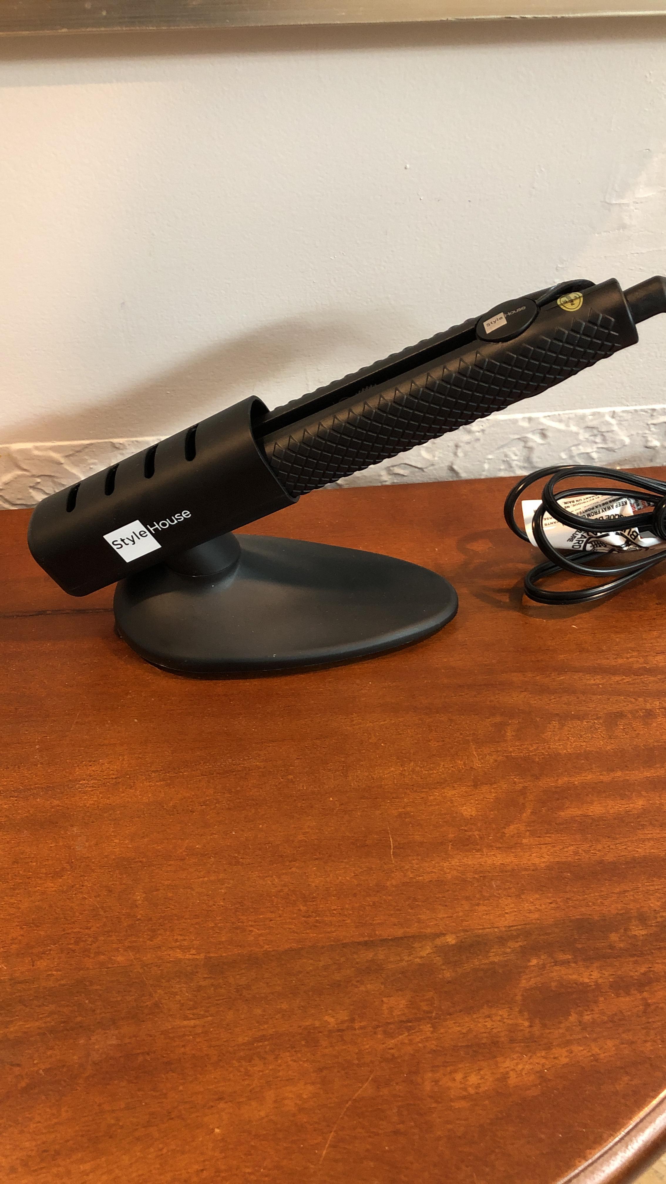 Amazon.com : Style House 1645618 Professional Styling Iron (Black) Hair ...