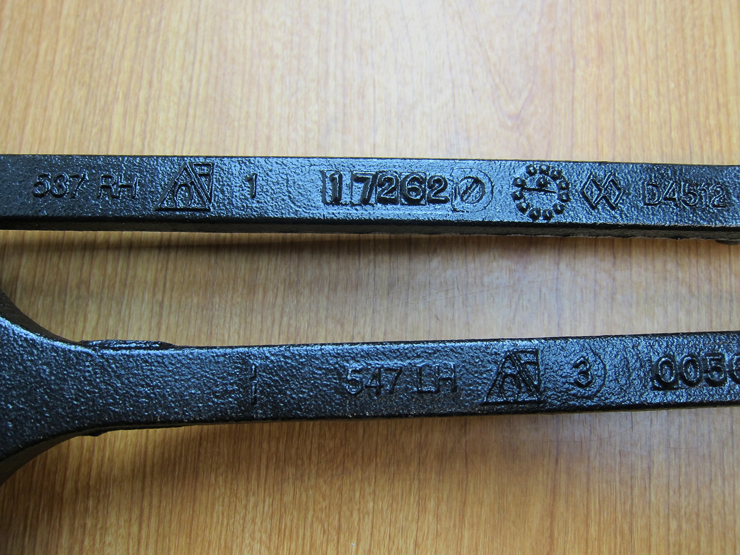 ナビアスストアー送料無料 Dodge Charger Chrysler 300 Tension Strut Set OEM Mopar 毎日が ...