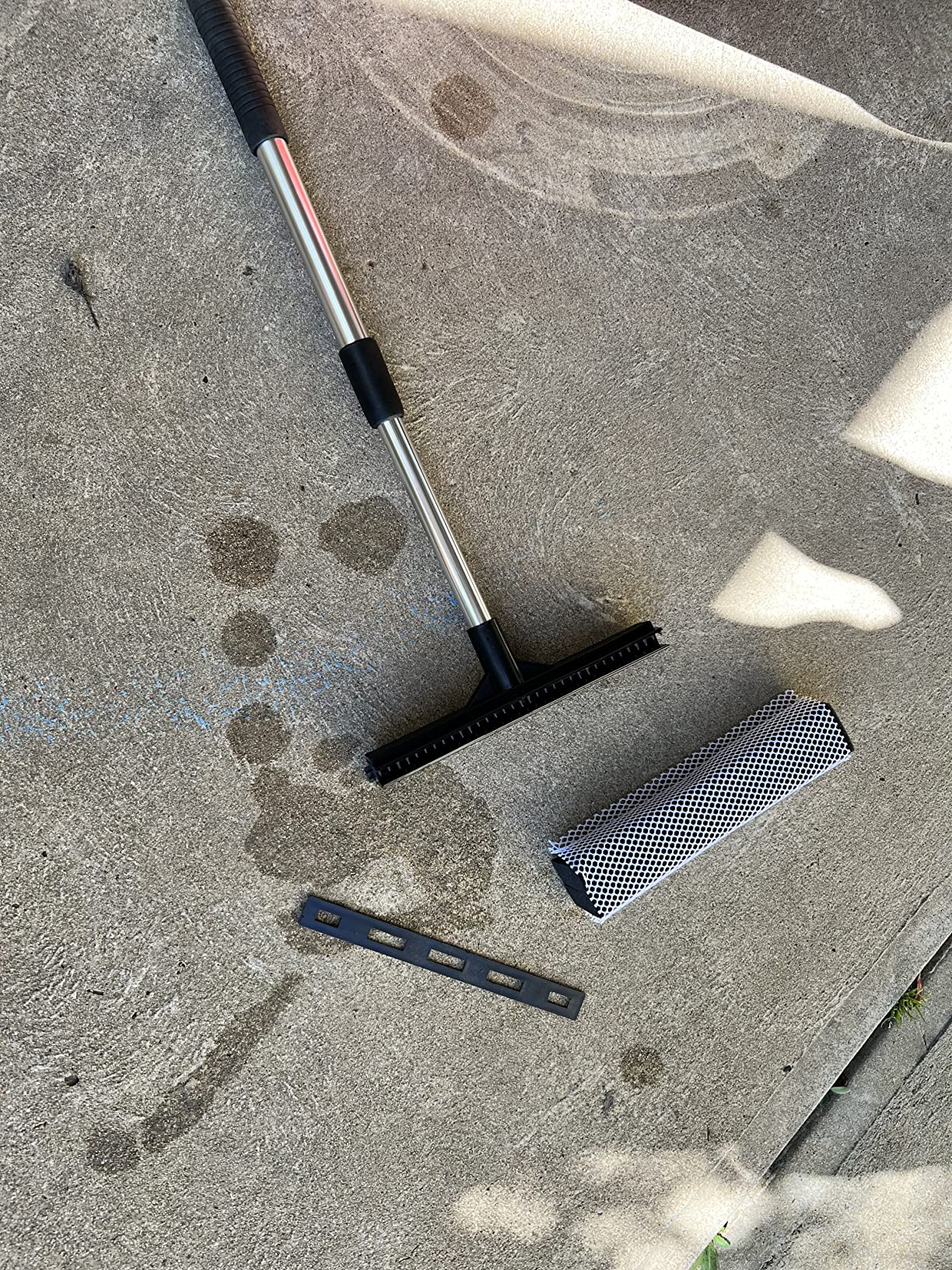 Polyte Window Squeegee for Car Windshields and Window Cleaning Tool ...