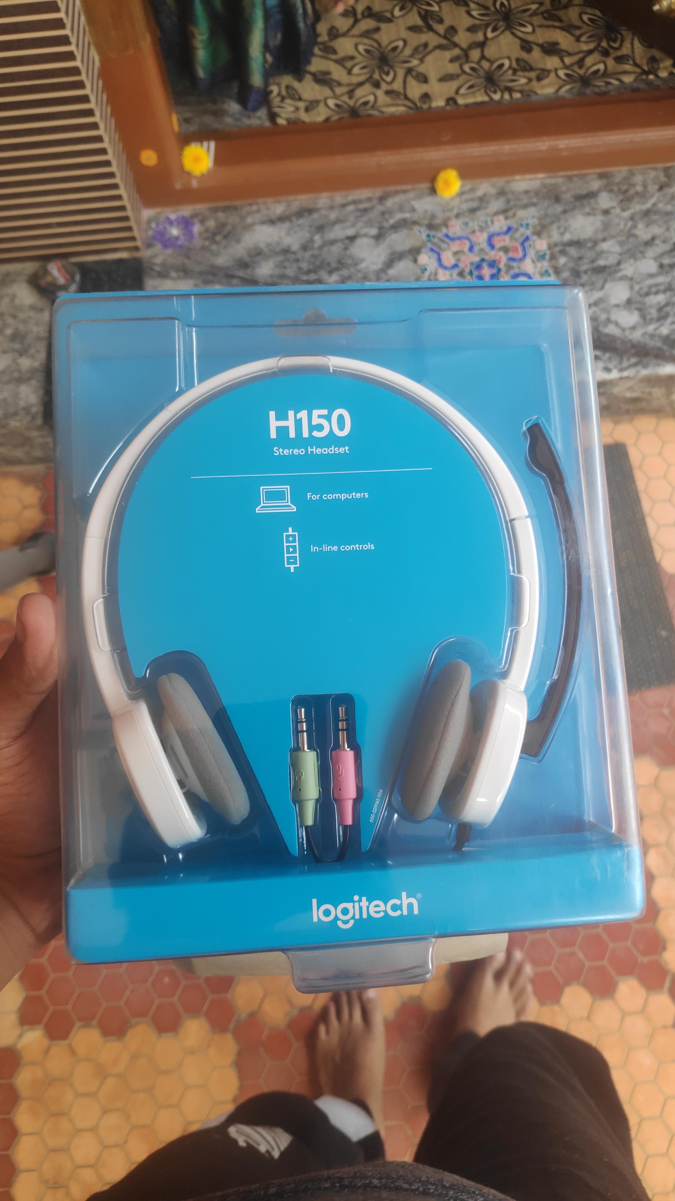 Amazon.in: Buy Logitech H150 Wired On Ear Headphones with Mic (White ...