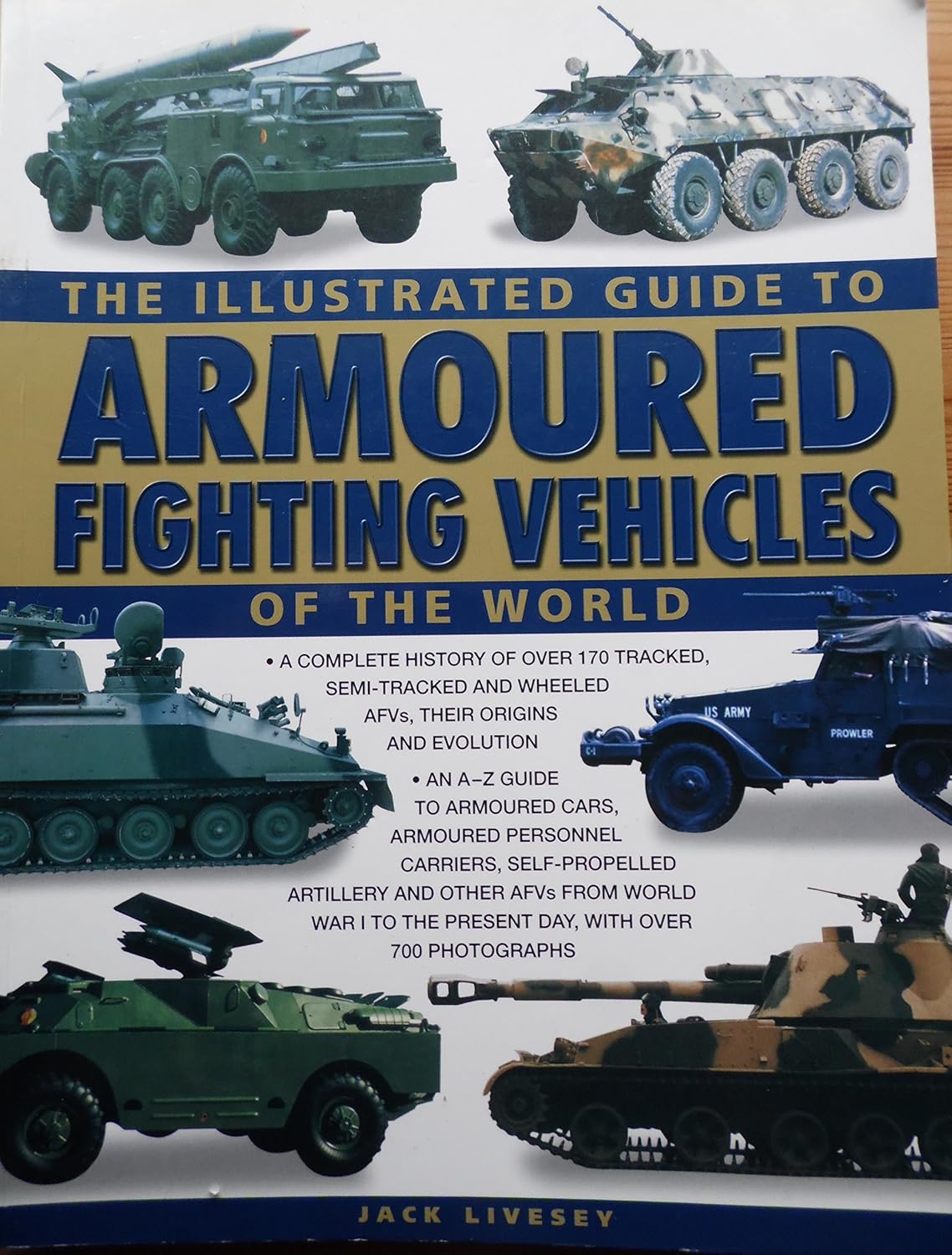 ILLUS GUIDE TO ARMOURED FIGHTING VEHICLES: 9781844779444: Books - Amazon.ca