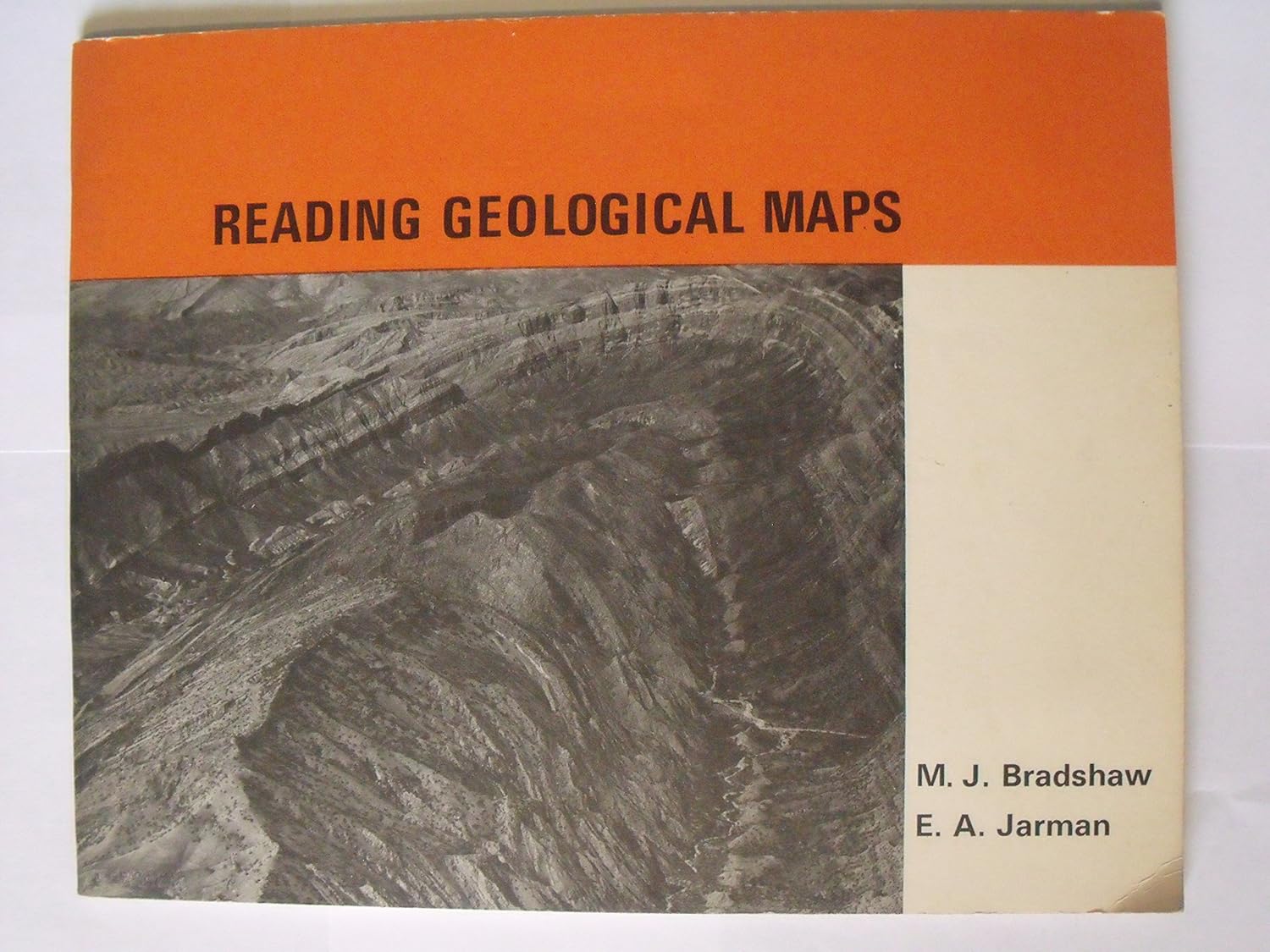 Reading geological maps: michael-bradshaw-e-a-jarman: 9780340052594 ...