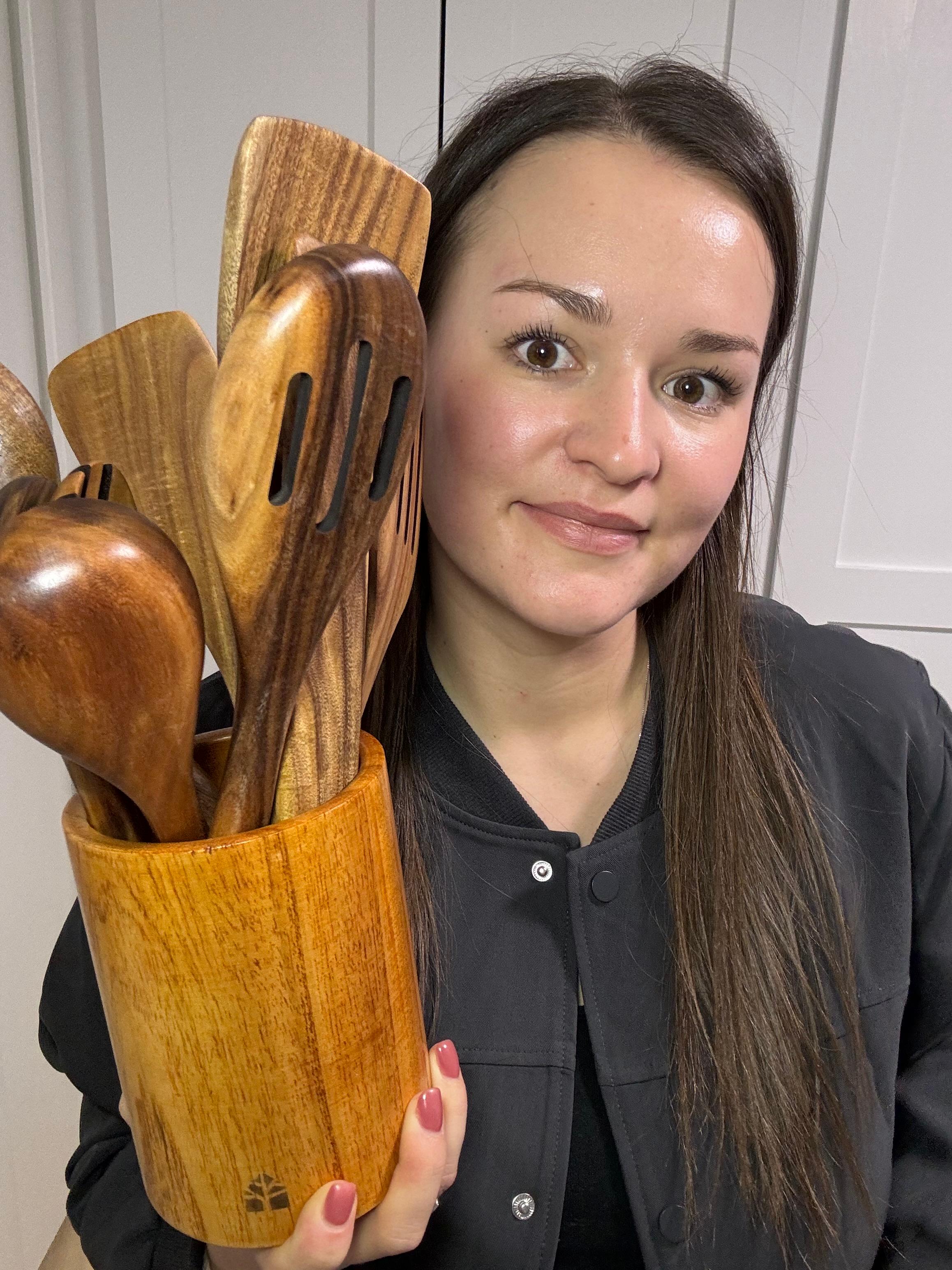 Watch My review on this gorgeous wooden utensil set on Amazon Live