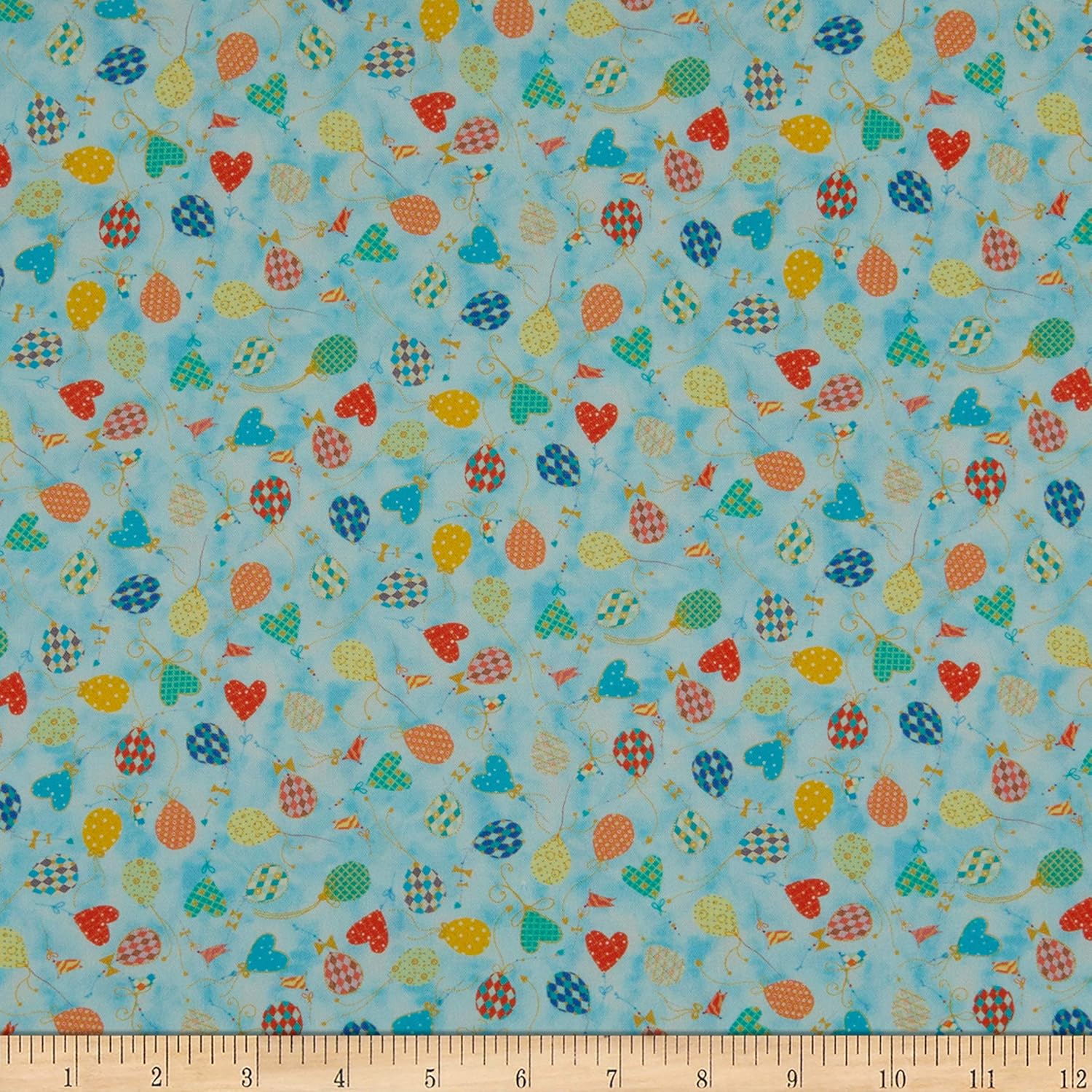 Amazon.com: QT Fabrics Digital Animal Parade Balloons, Blue Yard