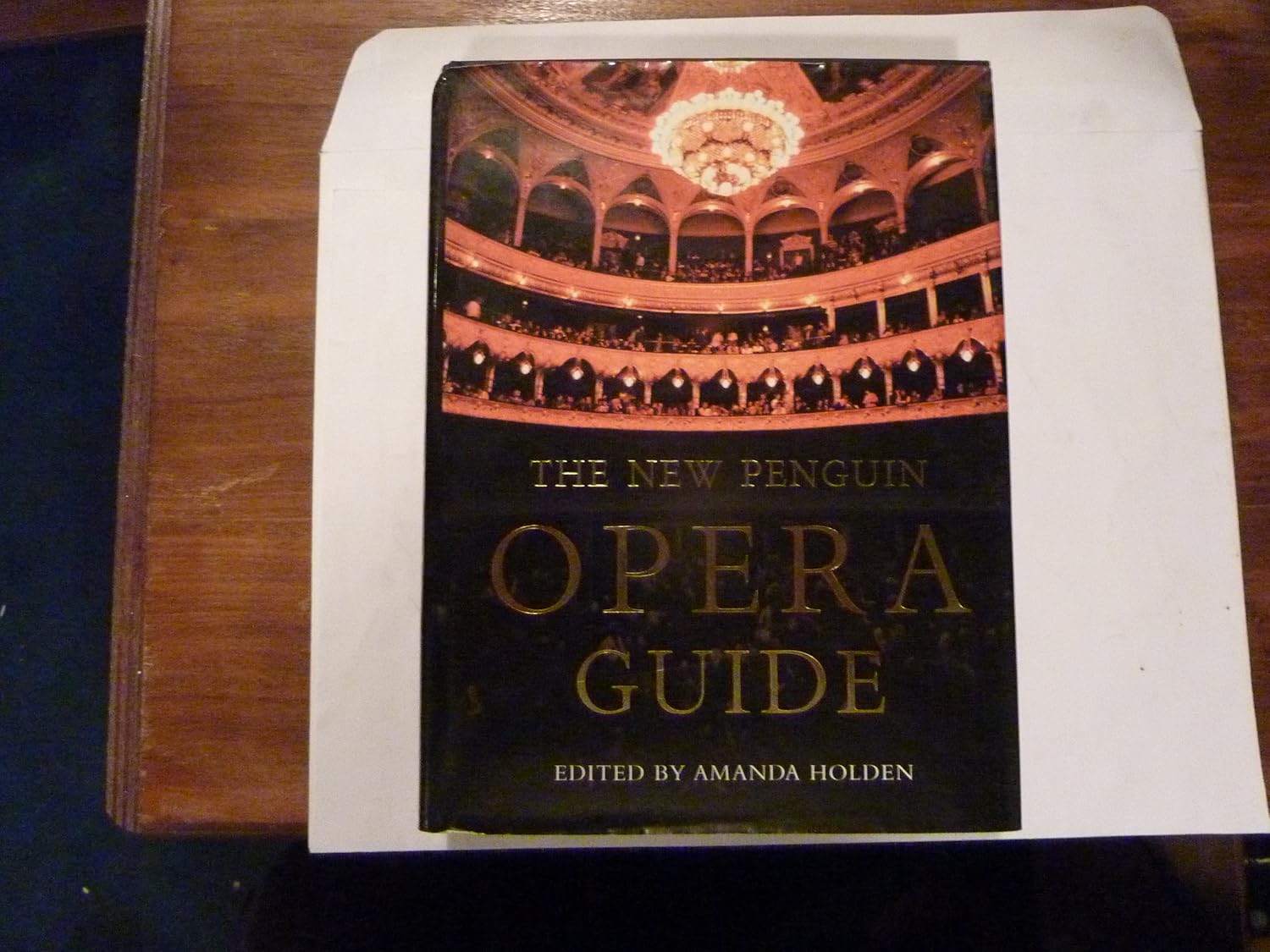 The New Penguin Opera Guide (Penguin Reference Books): Holden, Amanda ...