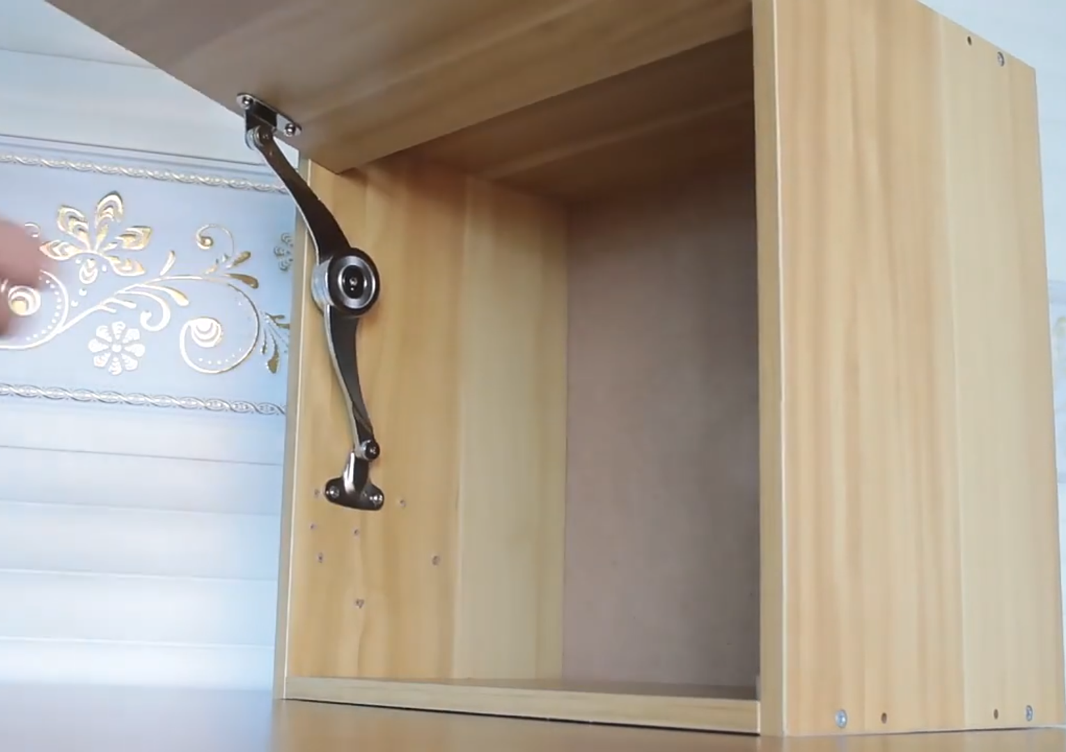 Cabinet Door Open Up