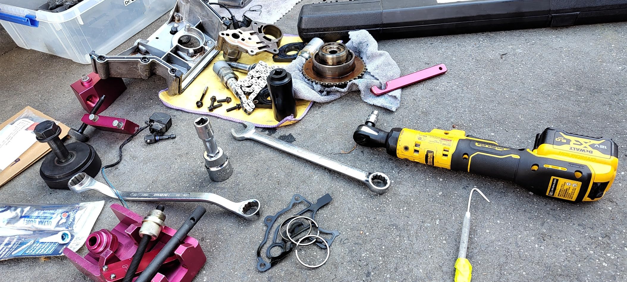 DEWALT XTREME™ 12V MAX* Brushless 1/4 in. Ratchet (Tool Only) (DCF504B ...