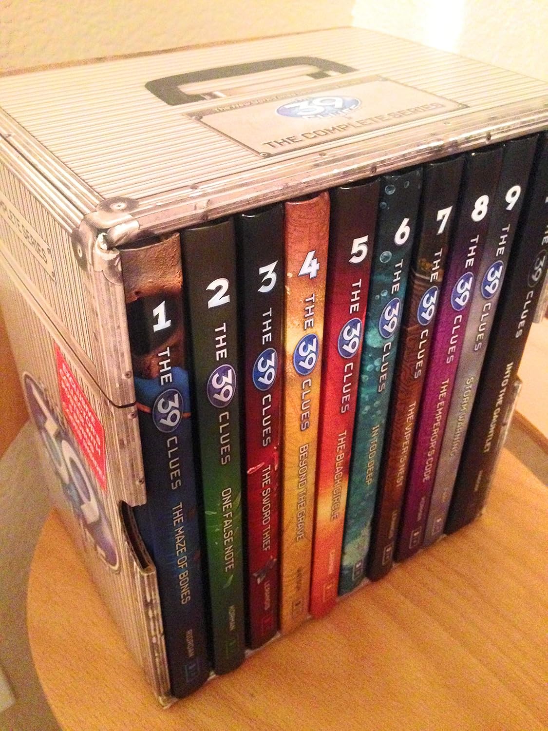The 39 Clues, Books 1-10 Complete Set: Rick Riordan, Gordon Korman ...