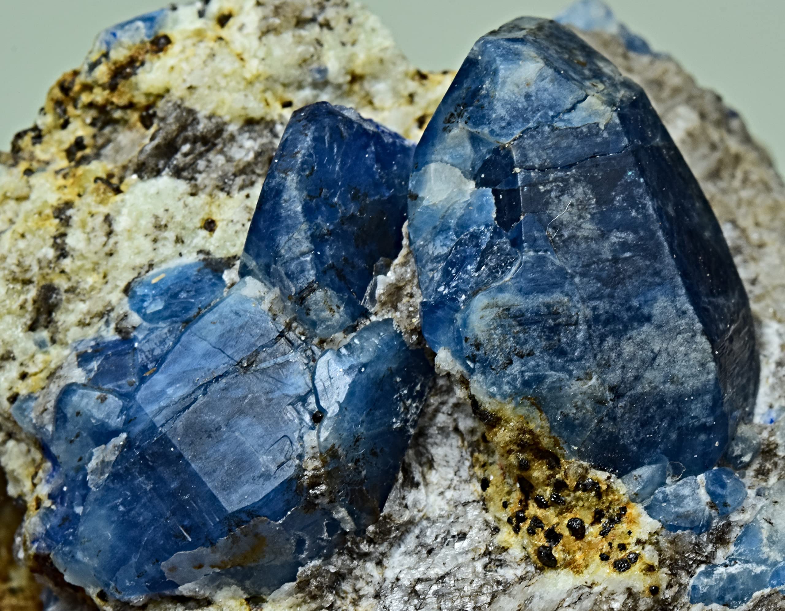 Afghanite