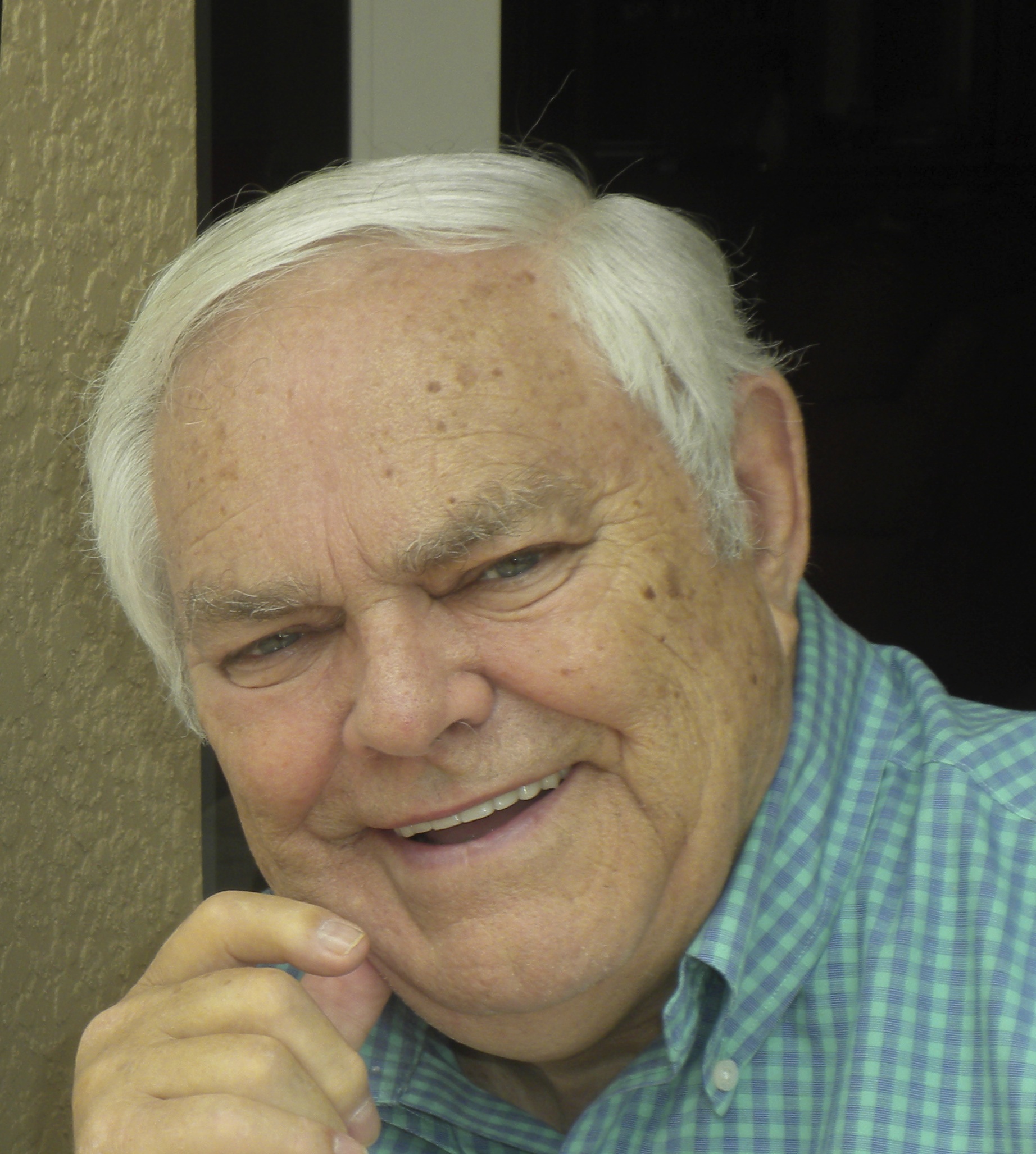 Amazon.com: Philip Beuth: books, biography, latest update