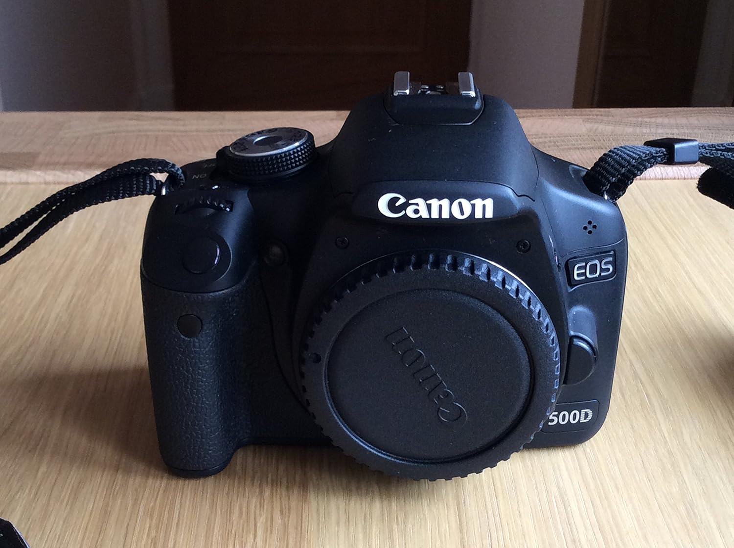Canon EOS 500D Digital SLR Camera (15.1 MP, 3.0 inch Clear View VGA LCD ...