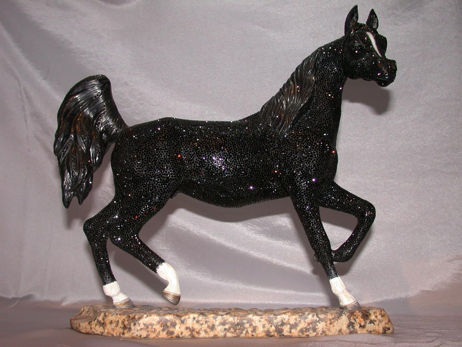 Swarovski Amurath Hengst Stallion limitert limited 1044640 : Amazon.es ...