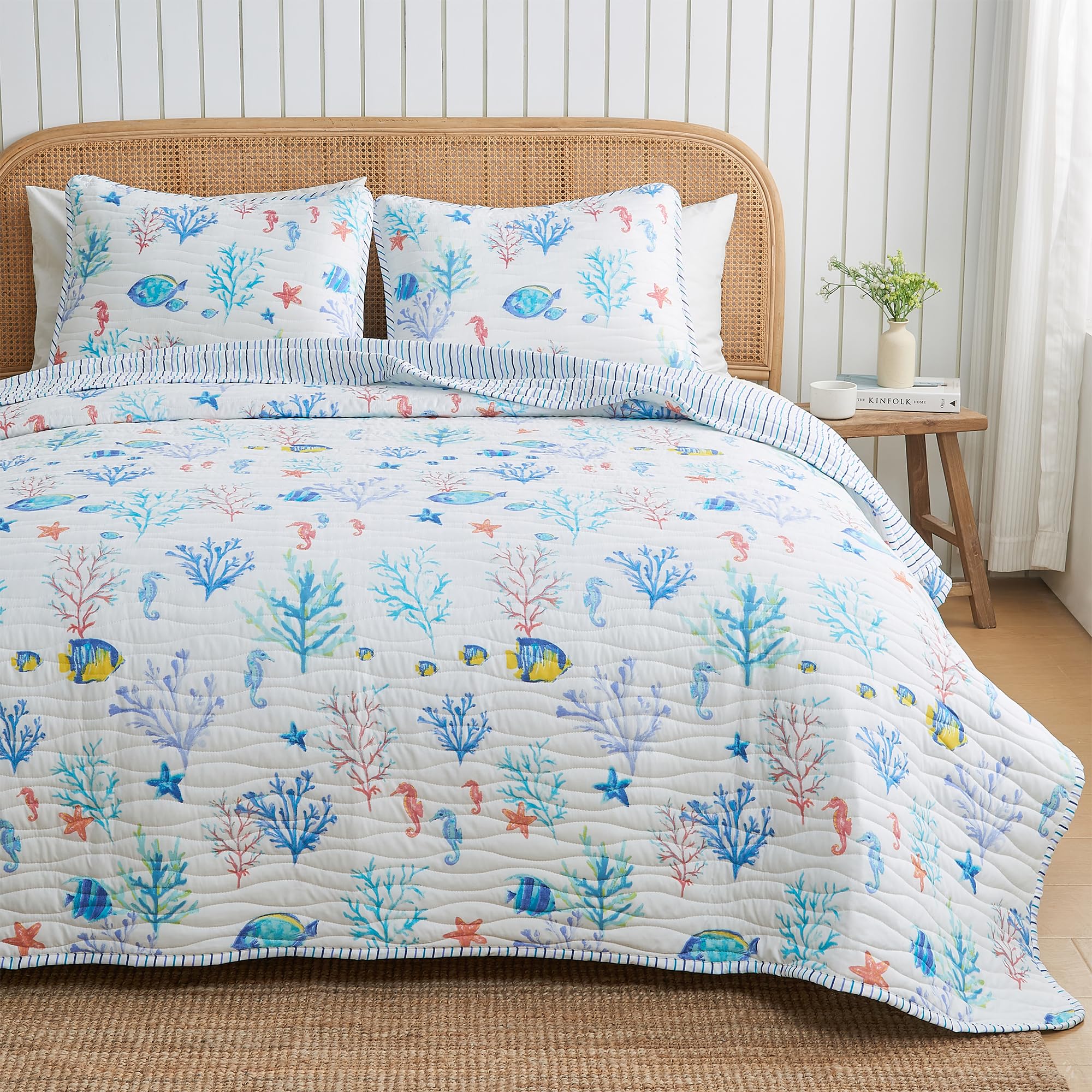 Amazon.com: Full / Queen Size Coastal Quilt Bedding Set | Summer ...