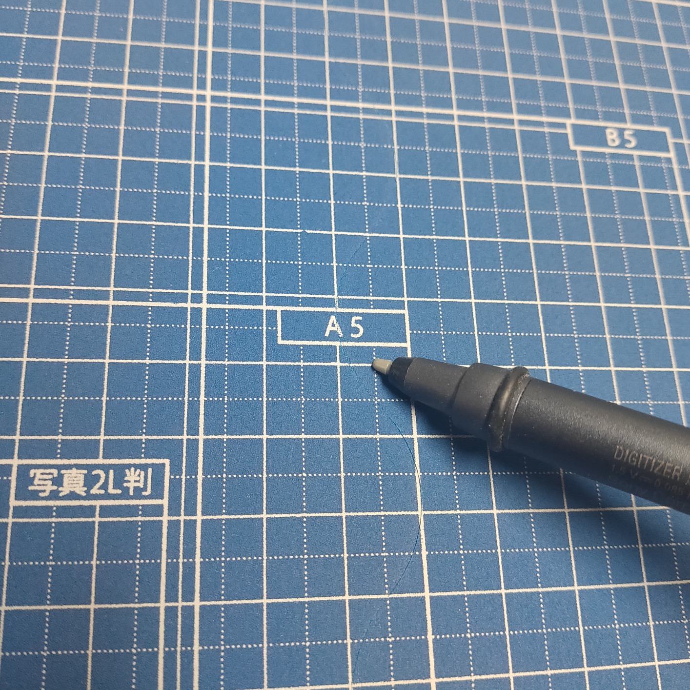 Amazon | ナカバヤシ カッターマット 折りたたみカッティングマット A2 CTMO-A2 | カッターマット | 文房具・オフィス用品