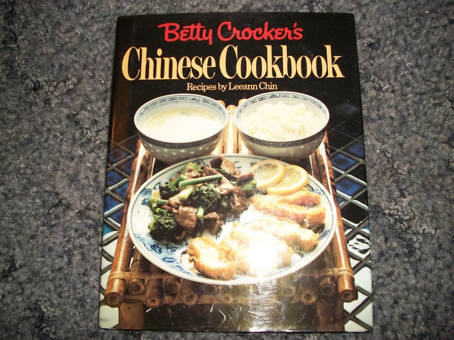 Betty Crocker's Chinese Cookbook: Chin, Leeann: 9785550844854: Amazon ...