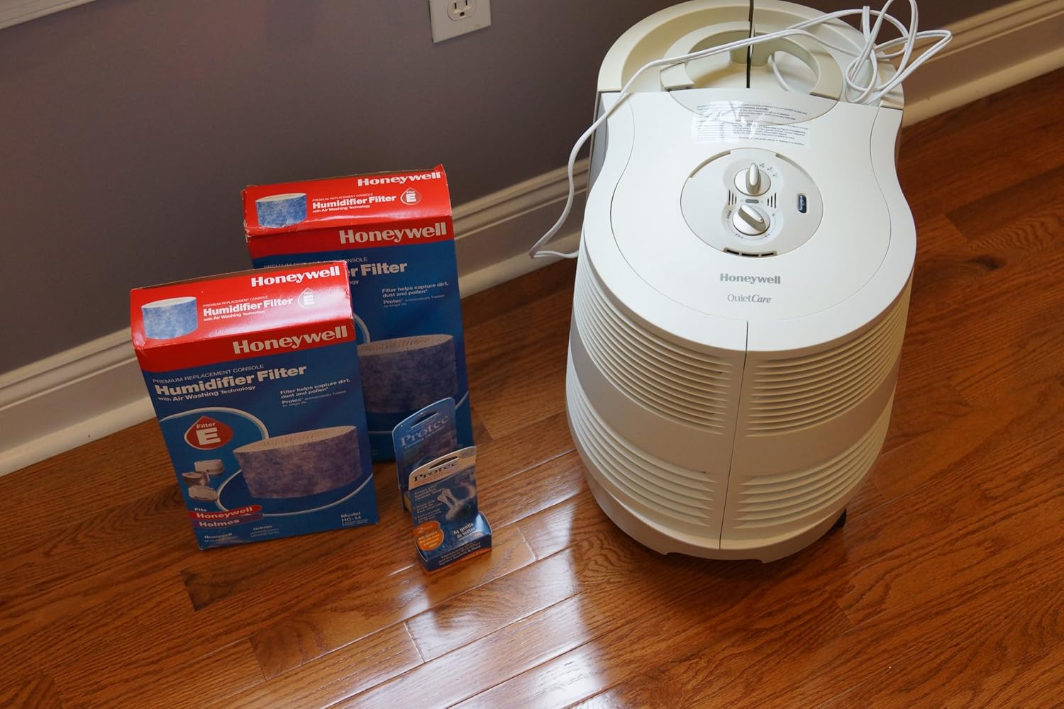 Honeywell HCM-6011i QuietCare 11-Gallon Console Humidifier with Air ...