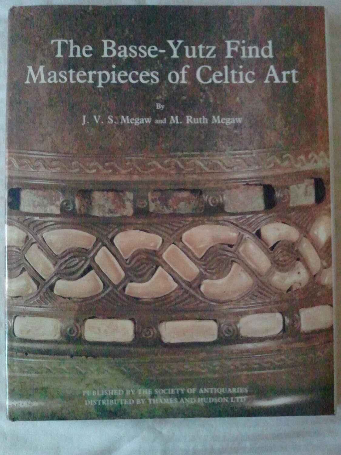 Buy The Basse-Yutz Find: Masterpieces of Celtic Art - The 1927 Find in ...