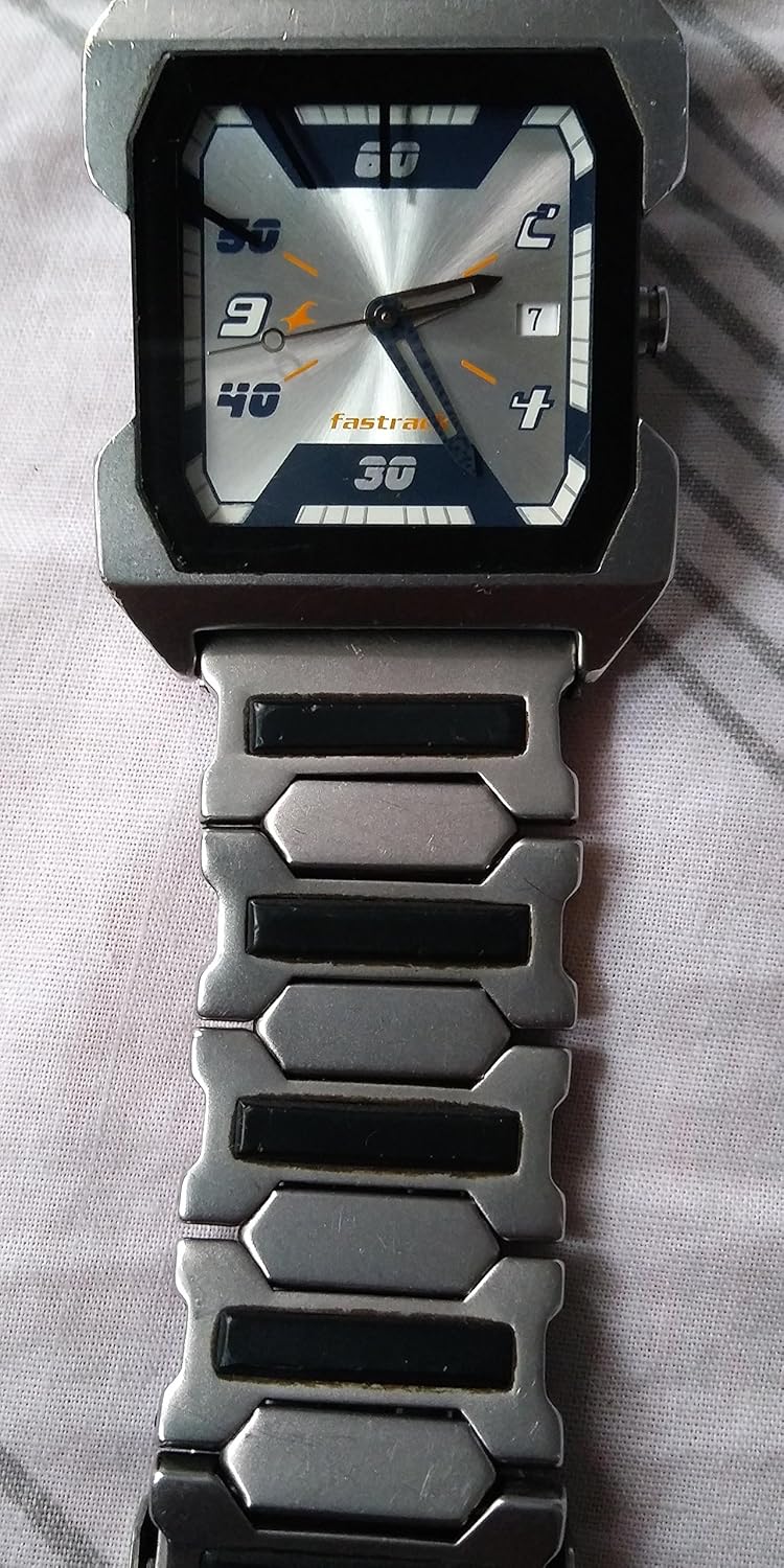 Fastrack watch with awesome dail and metal belt . : Amazon.in: Watches