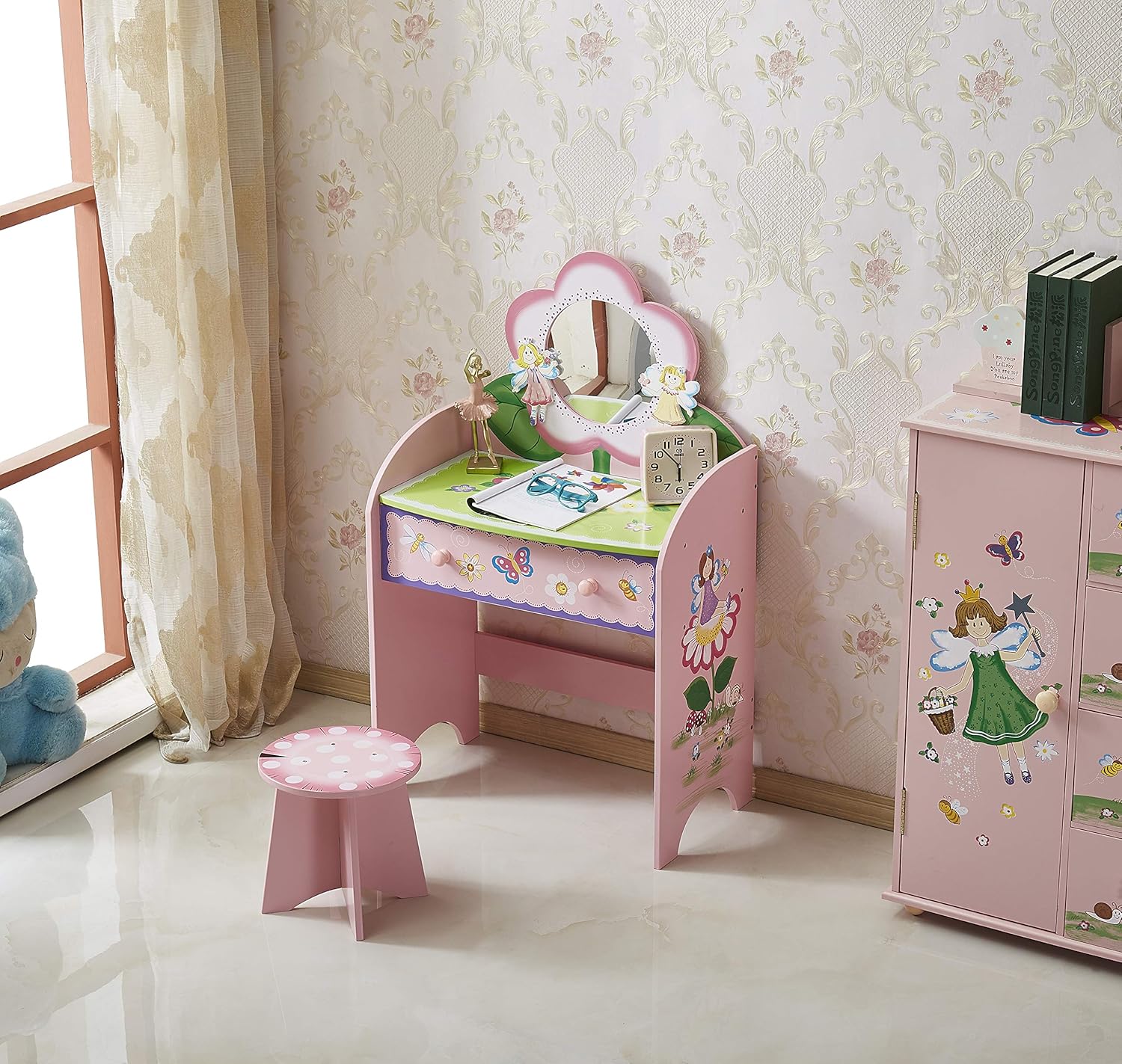 Amazon.com: lukazoo Kids Vanity Set with Mirror and Stool, Beauty ...
