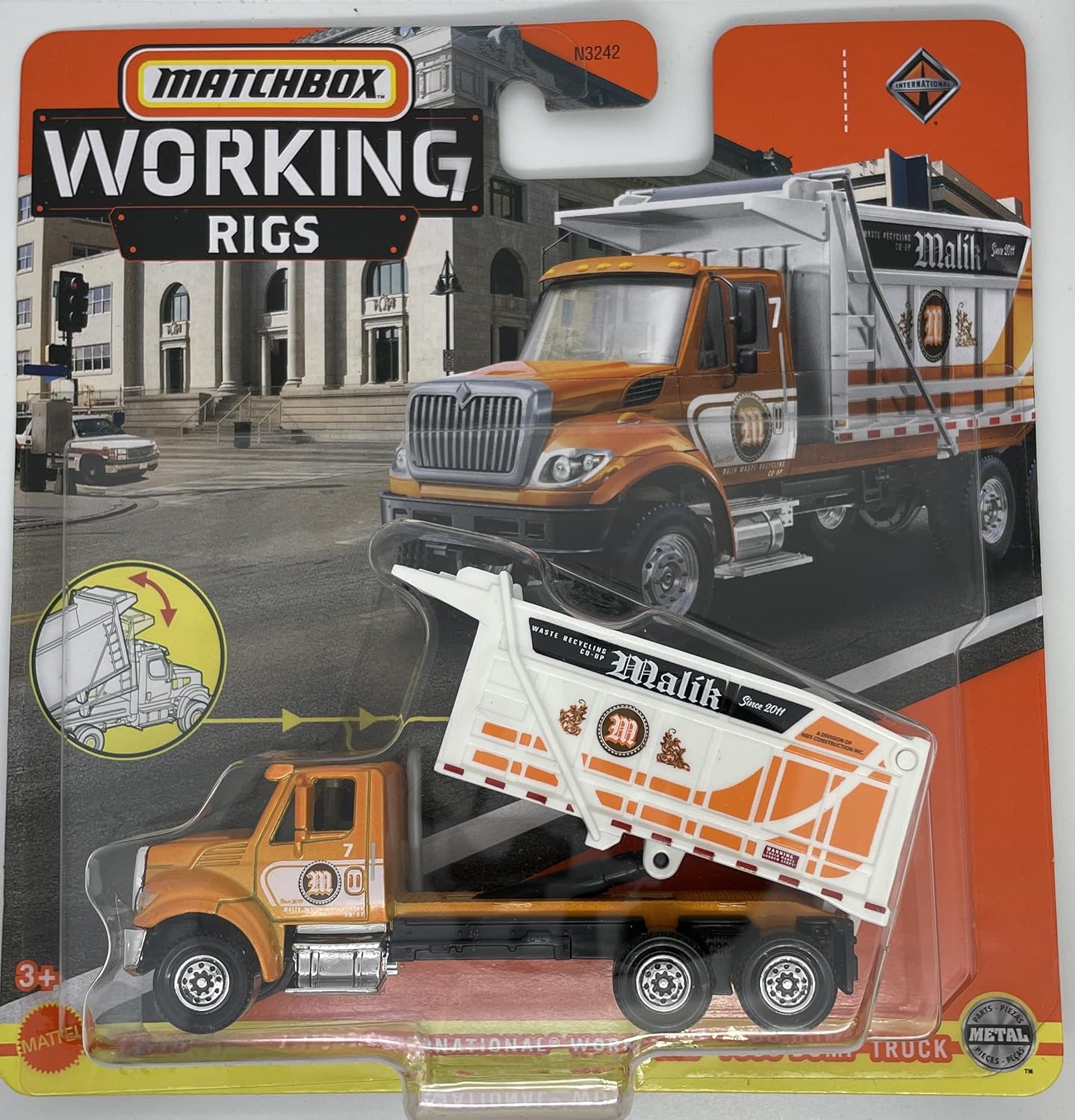 Amazon.com: Matchbox - International Workstar 7500 Dump Truck - Working ...