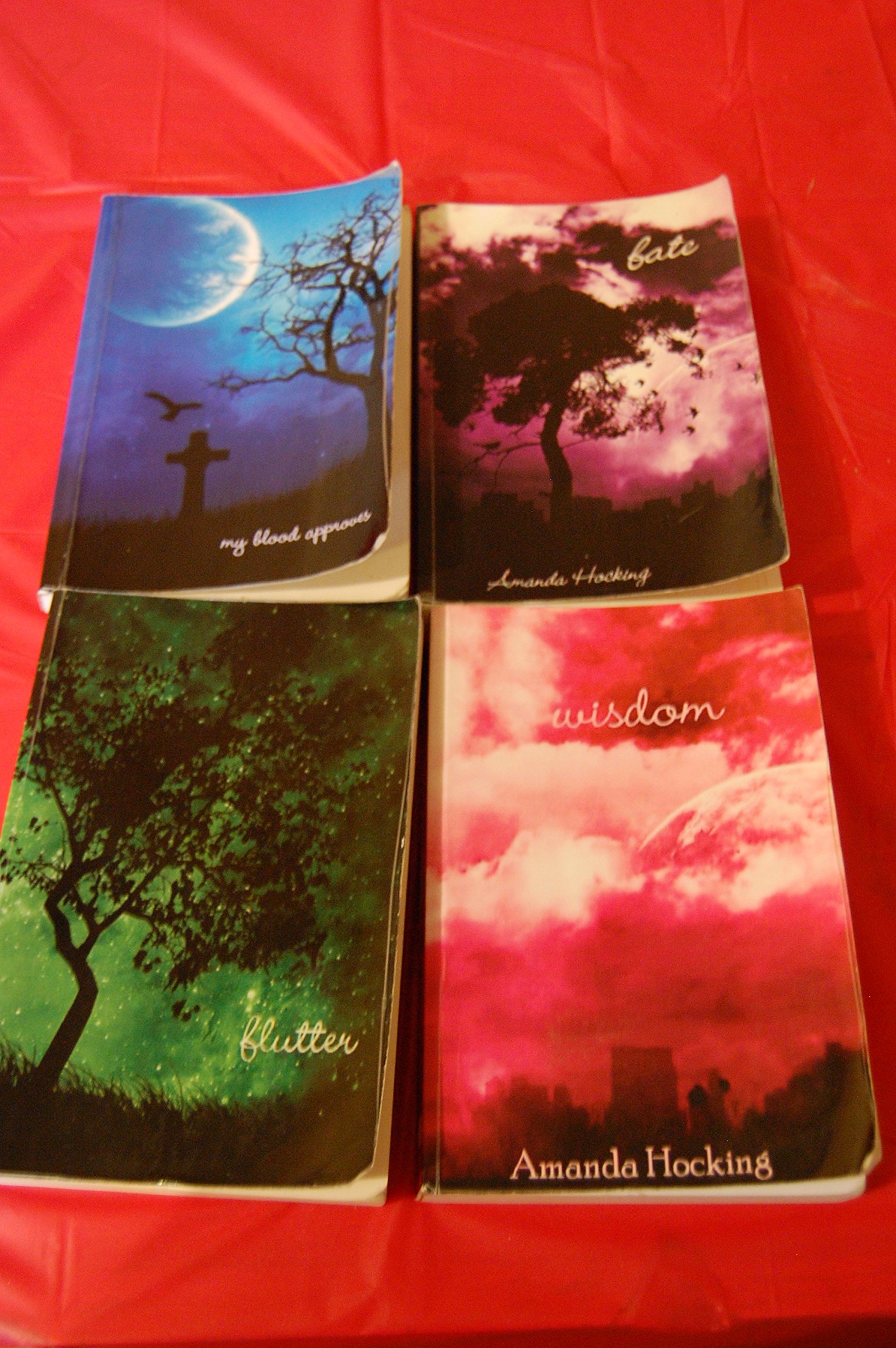 Amazon.com: My Blood Approves: 9781453816721: Amanda Hocking: Books