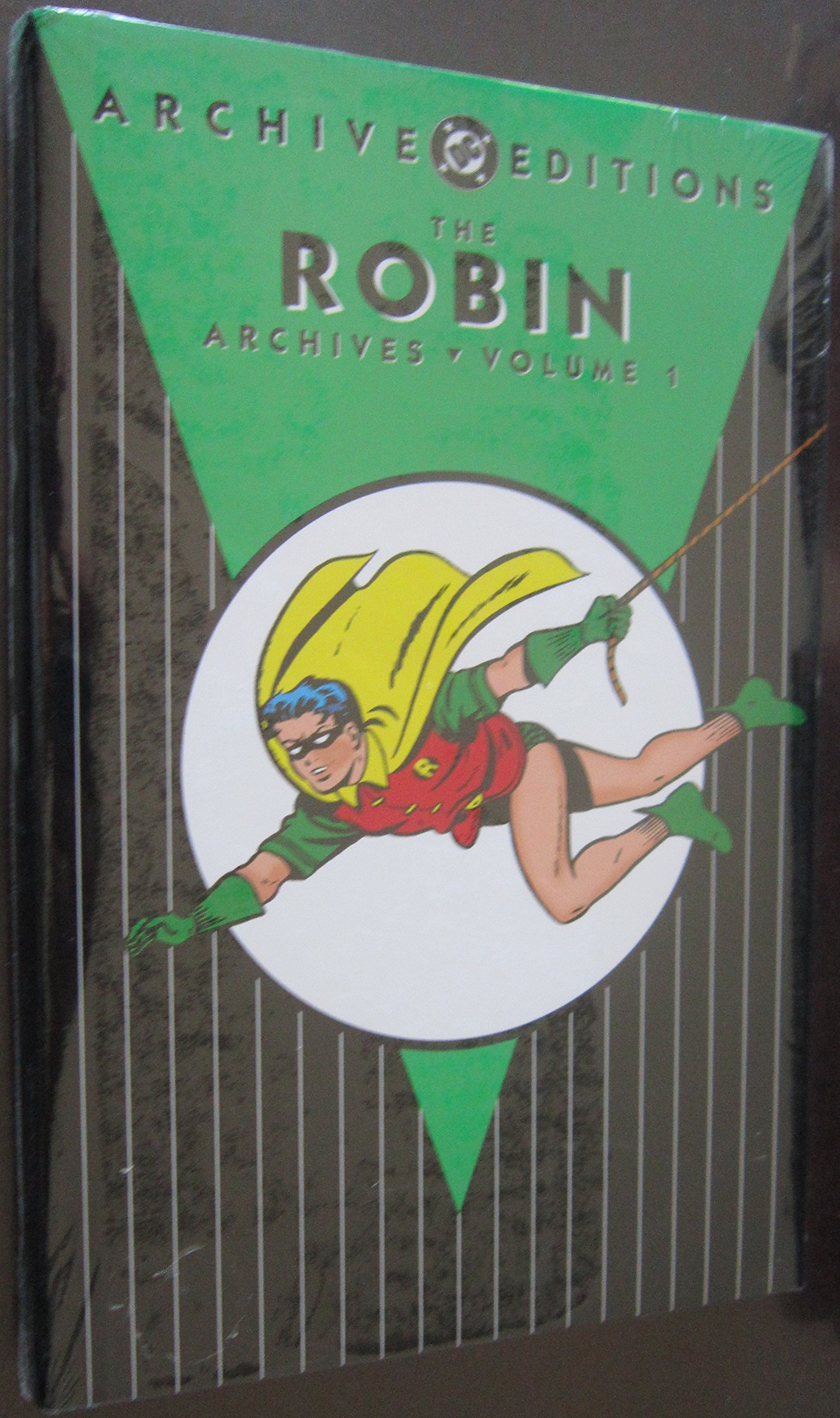 Amazon.com: Robin 1: Archives: 9781401204150: Various: Books