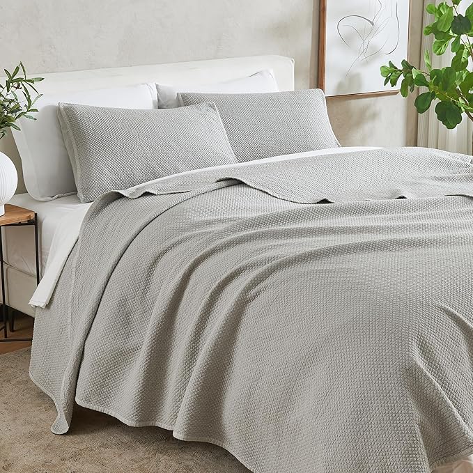 Amazon.com: King Size Grey Quilt Set. Stonewashed, Ultra-Soft ...