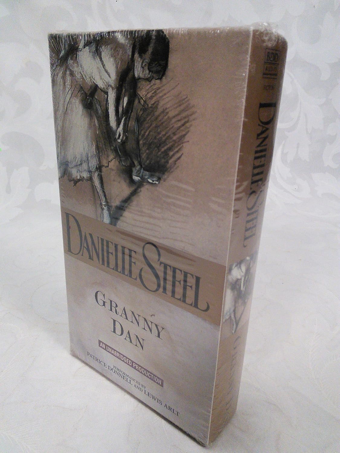 Granny Dan (Danielle Steel): Steel, Danielle, Donnell, Patrice, Alt ...
