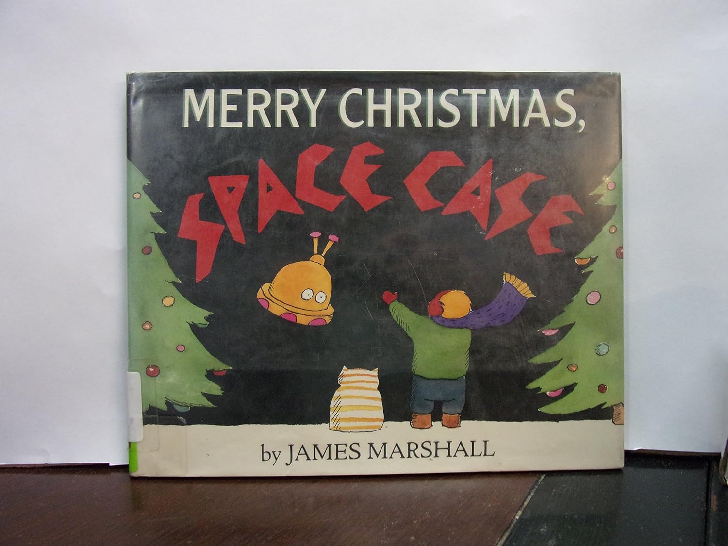 Merry Christmas, Space Case: Marshall, James: 9780803702165: Amazon.com ...