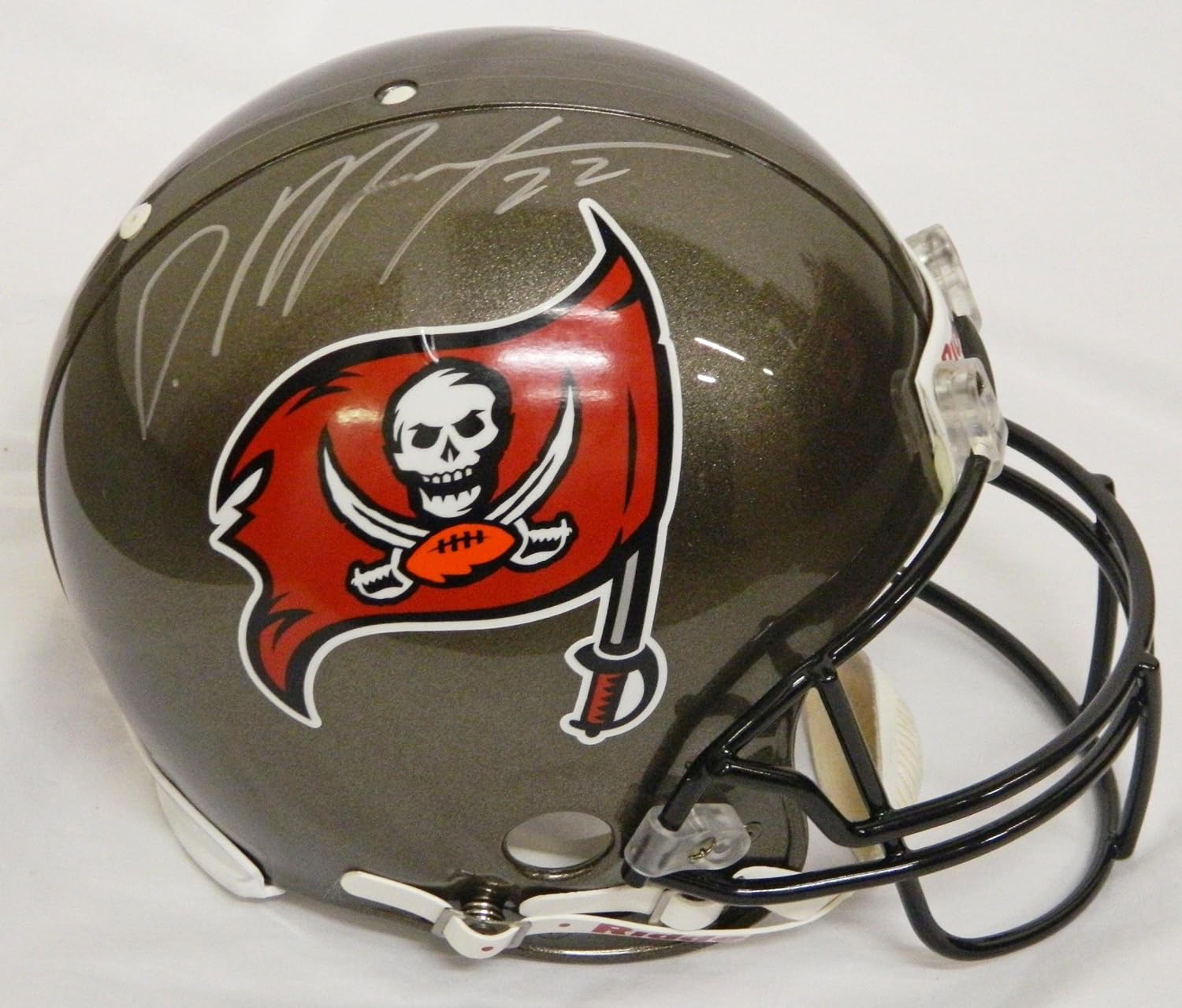 Amazon.com: Doug Martin Autographed Helmet - Riddell Authentic Proline ...