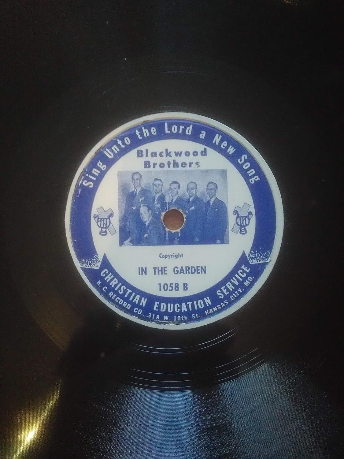 Amazon.com: I'm Winging My Way Back Home/In the Garden 78RPM Christian ...