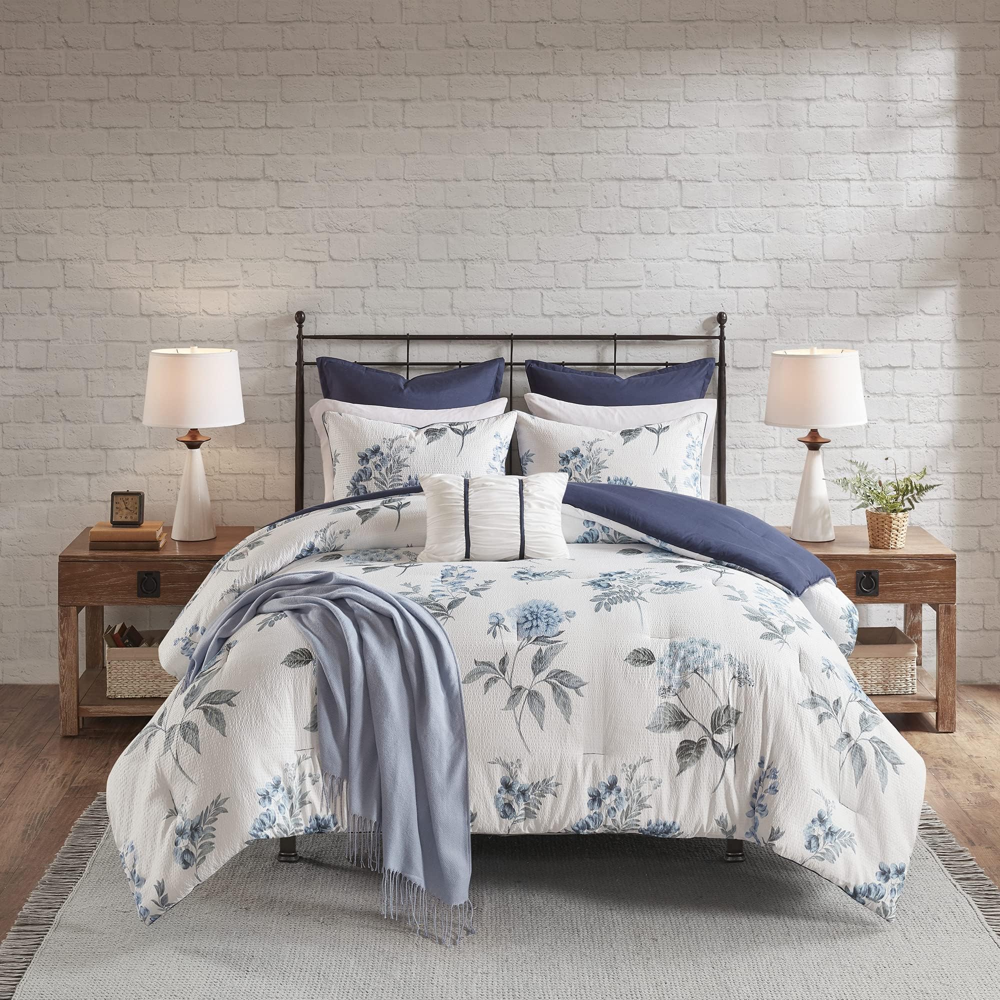 Amazon.com: Royal Court Estelle Farmhouse Vintage Floral 4 Piece ...