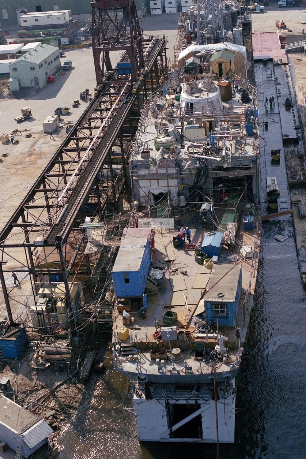 Amazon.com: Photo The guided missile frigate USS KAUFFMAN (FFG 59) at ...