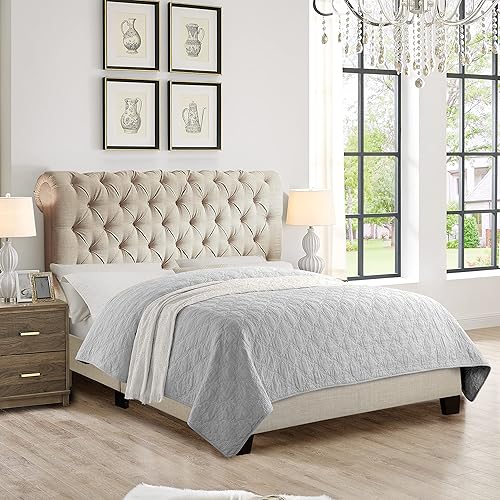 7+ Farmhouse Bedroom Ideas That'll Make You Feel Like You're in a Cozy ...