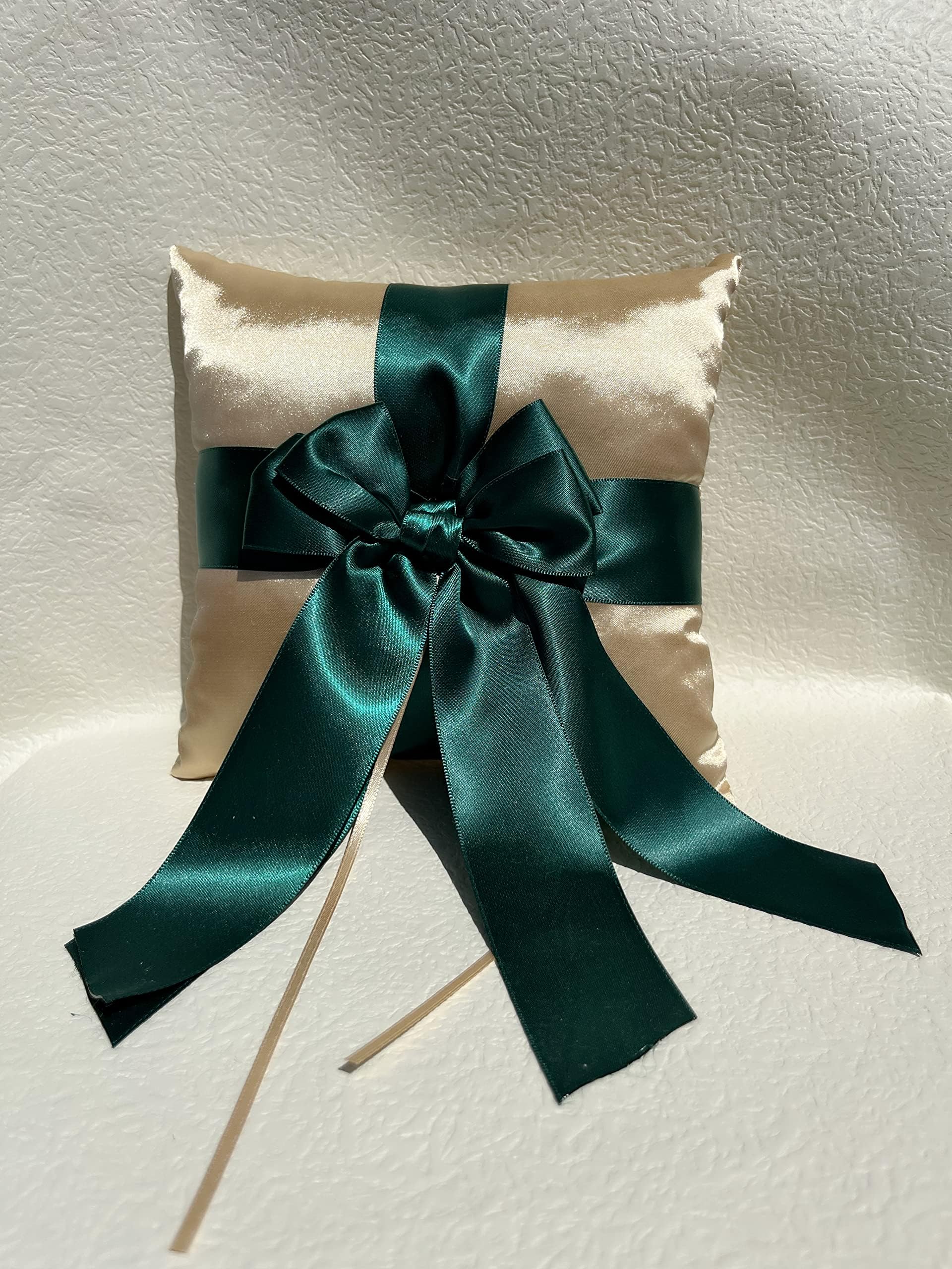 Amazon.com: Emerald Green Floral Quinceañera Mis XV Años Throw Pillow ...