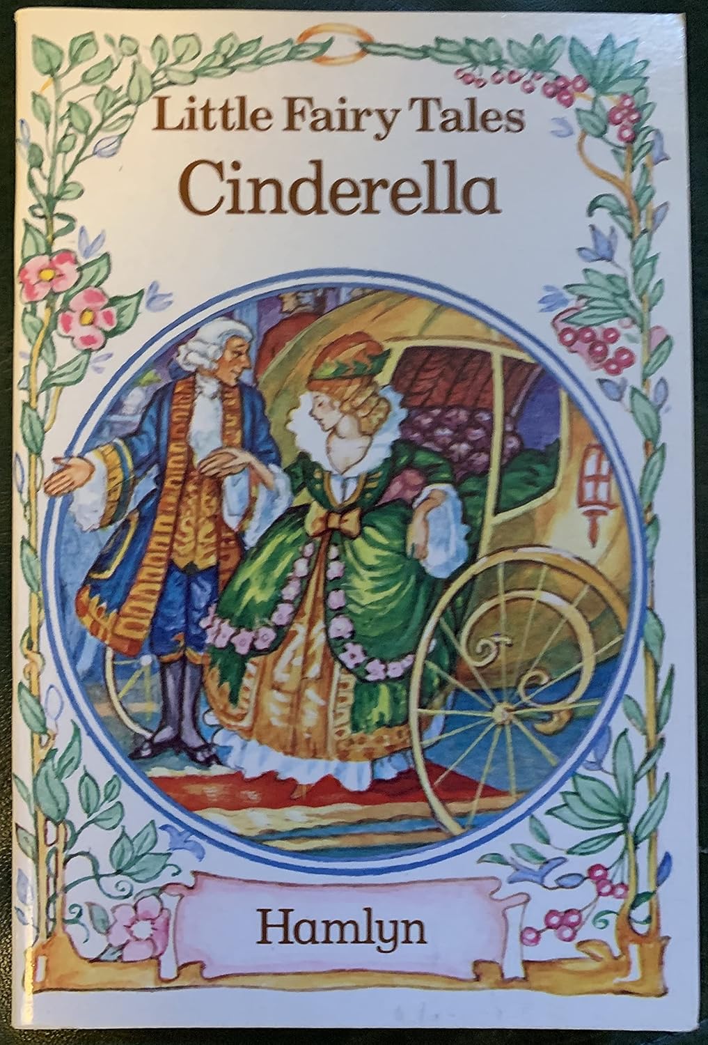 Little Fairy Tales, Cinderella: Robin Lawrie: 9780874060188: Amazon.com ...