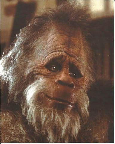 Harry and the Henderson close up of Harry smiling 8 x 10 inches Movie ...