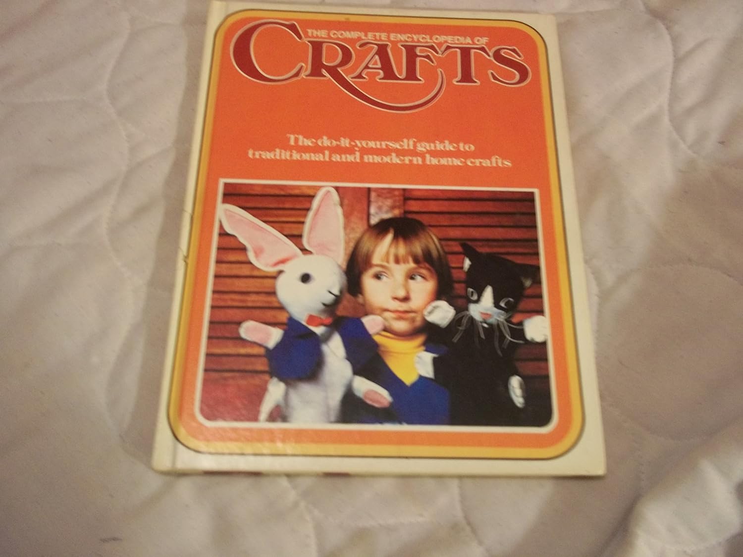 Complete Encyclopedia of Crafts: Marshall Cavendish Staff ...
