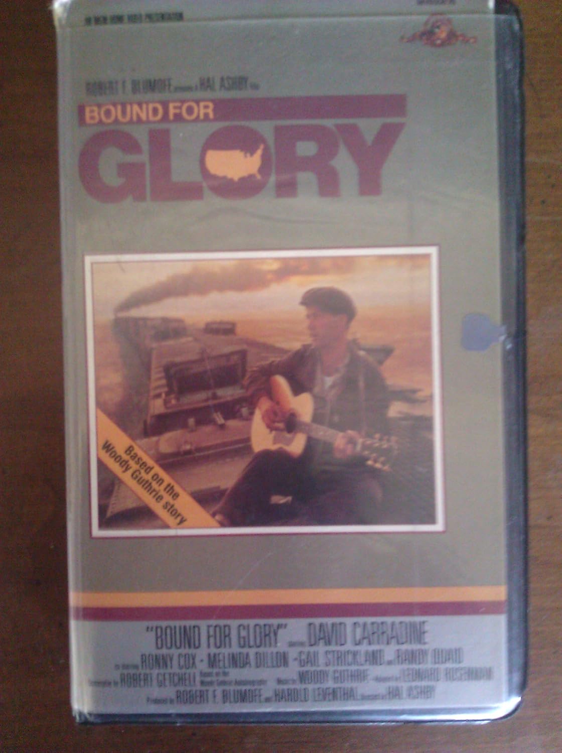 Bound for Glory [VHS] : David Carradine, Ronny Cox, Melinda Dillon ...