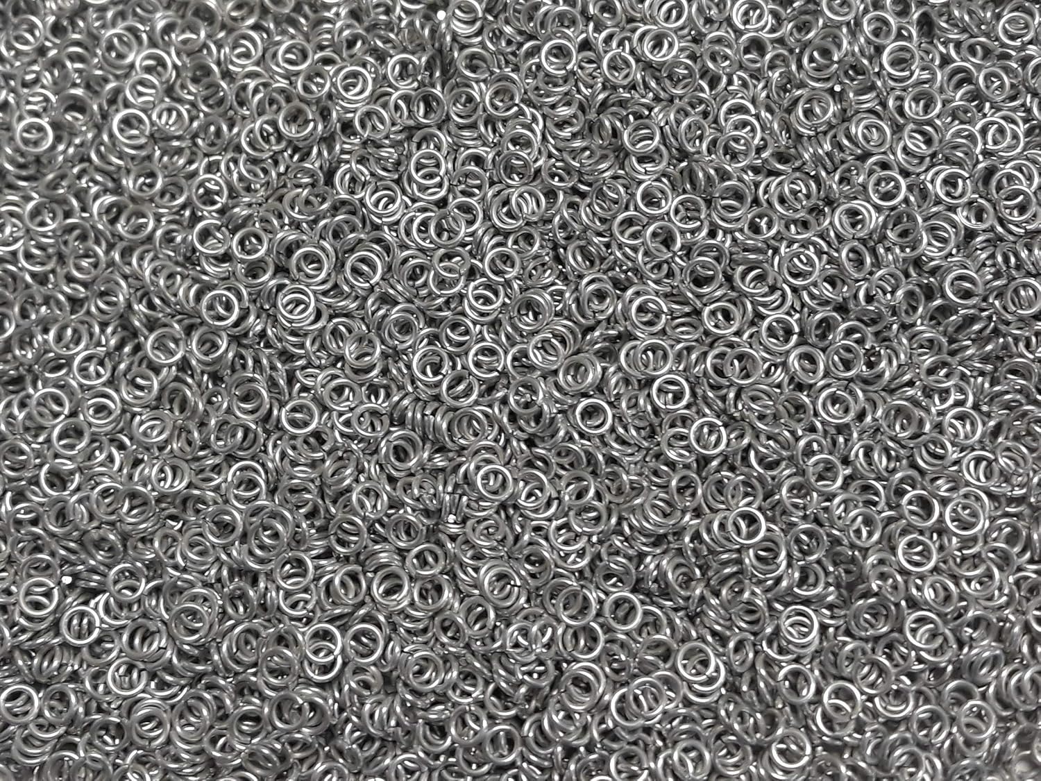 Amazon.com: Chainmail Joe 1/2 Pound Silver Anodized Aluminum Jump Rings ...