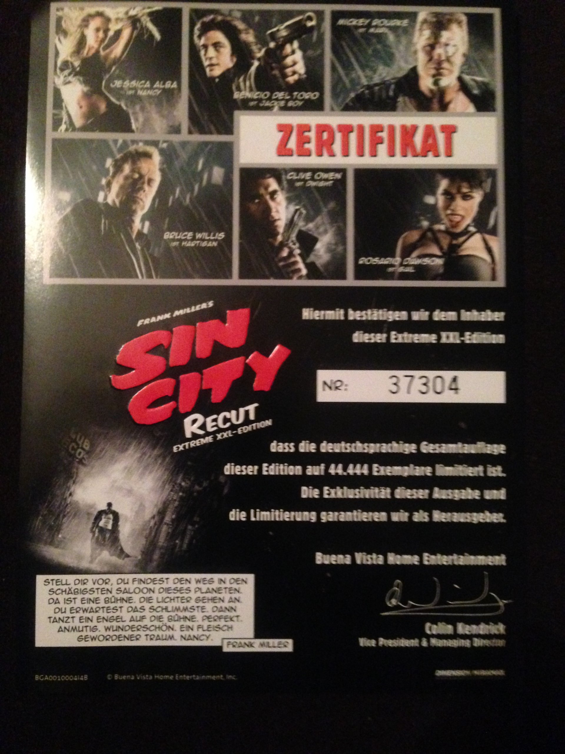 Sin City (Recut & Extended, 2 DVDs im Pappschuber inkl. Buch): Amazon ...